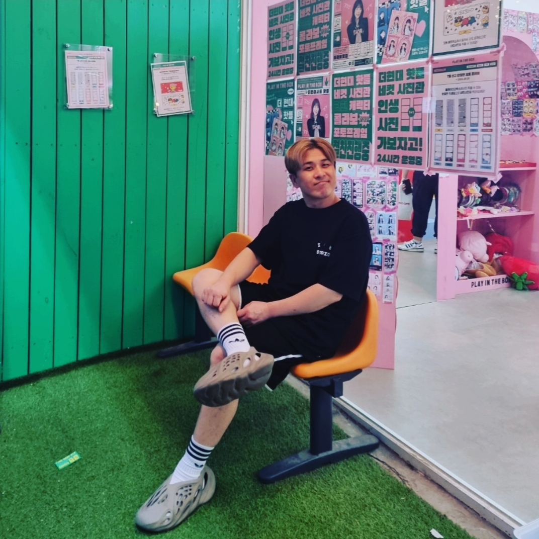 purple button (@cool_snkrz) 님의 게시물 | KREAM