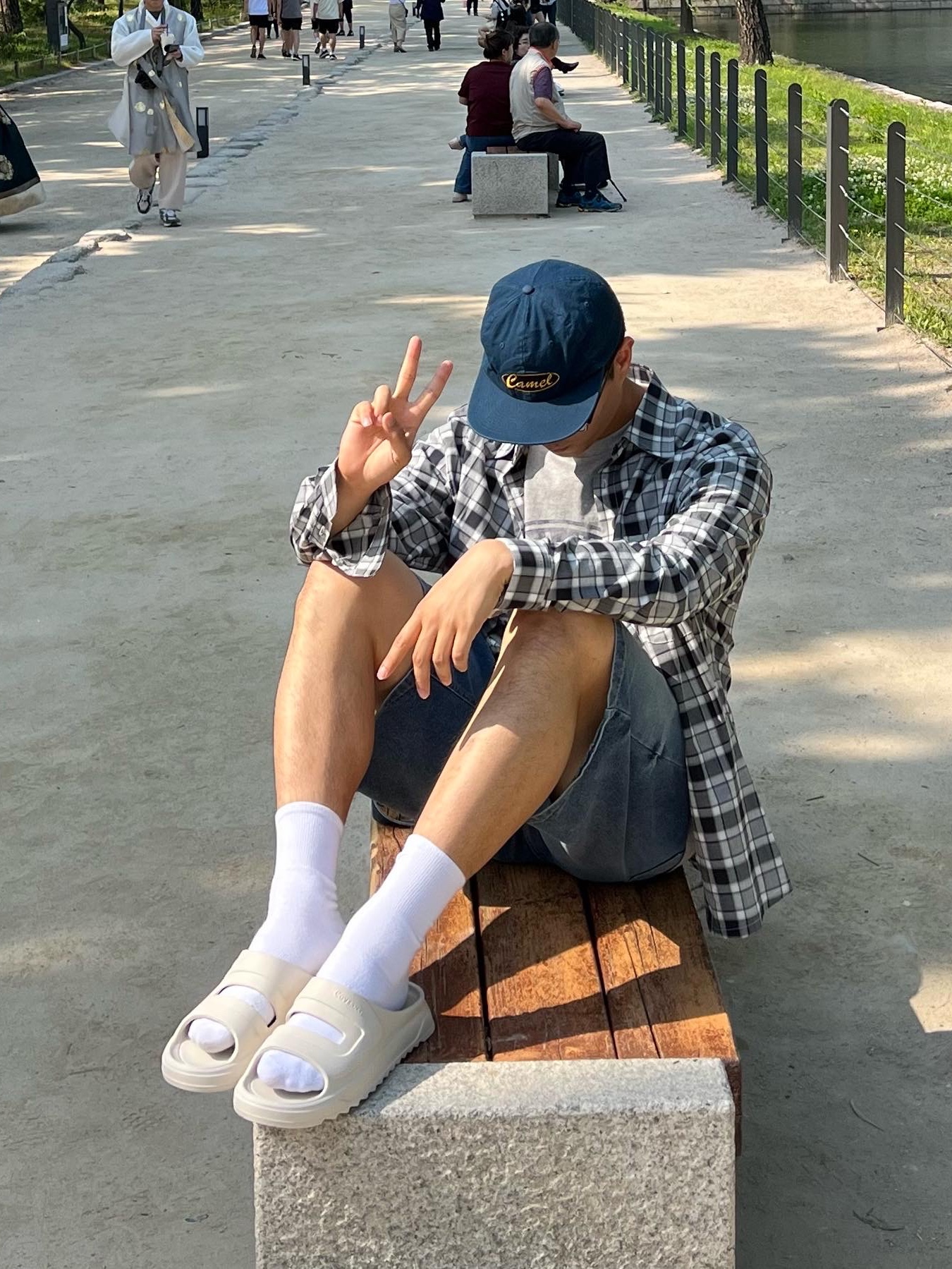 진 (@jin_dori_2) 님의 게시물 | KREAM