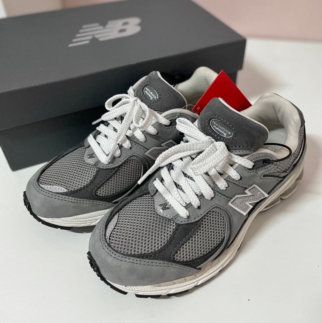 신발쟁이👟 (@_stun_gun) 님의 게시물 | KREAM