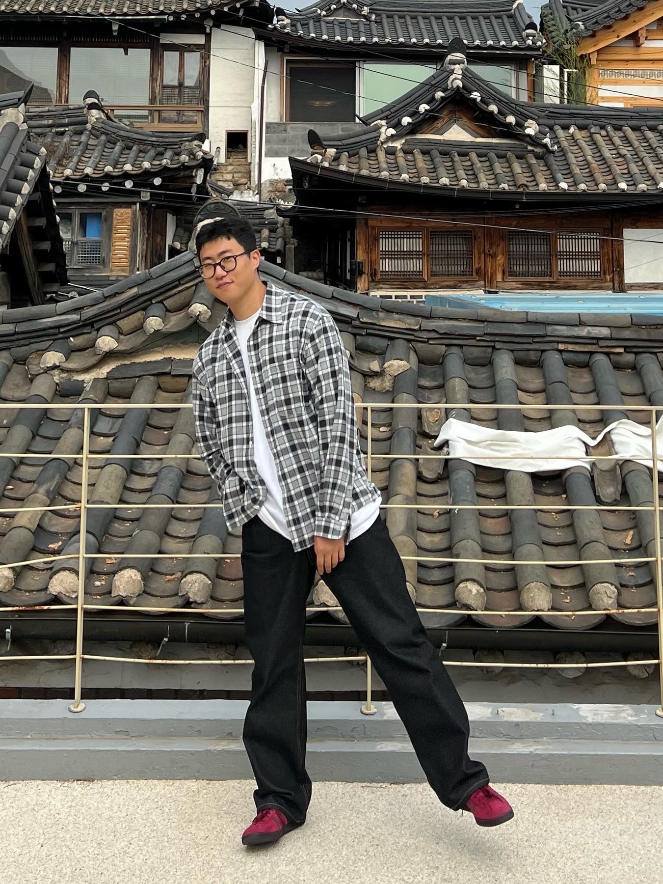 진 (@jin_dori_2) 님의 게시물 | KREAM