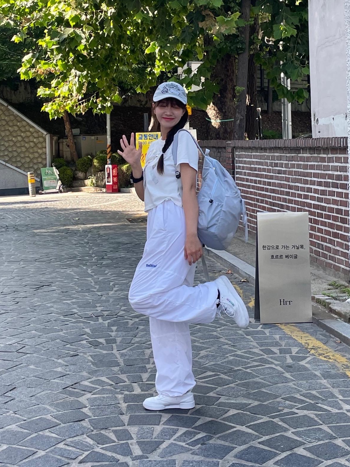 나옹 (@naongs2) 님의 게시물 | KREAM