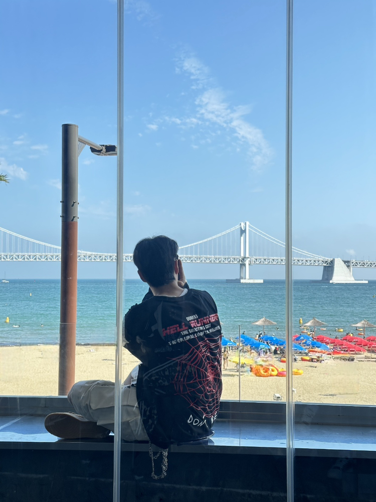 학이 (@hak_s_9) 님의 게시물 | KREAM