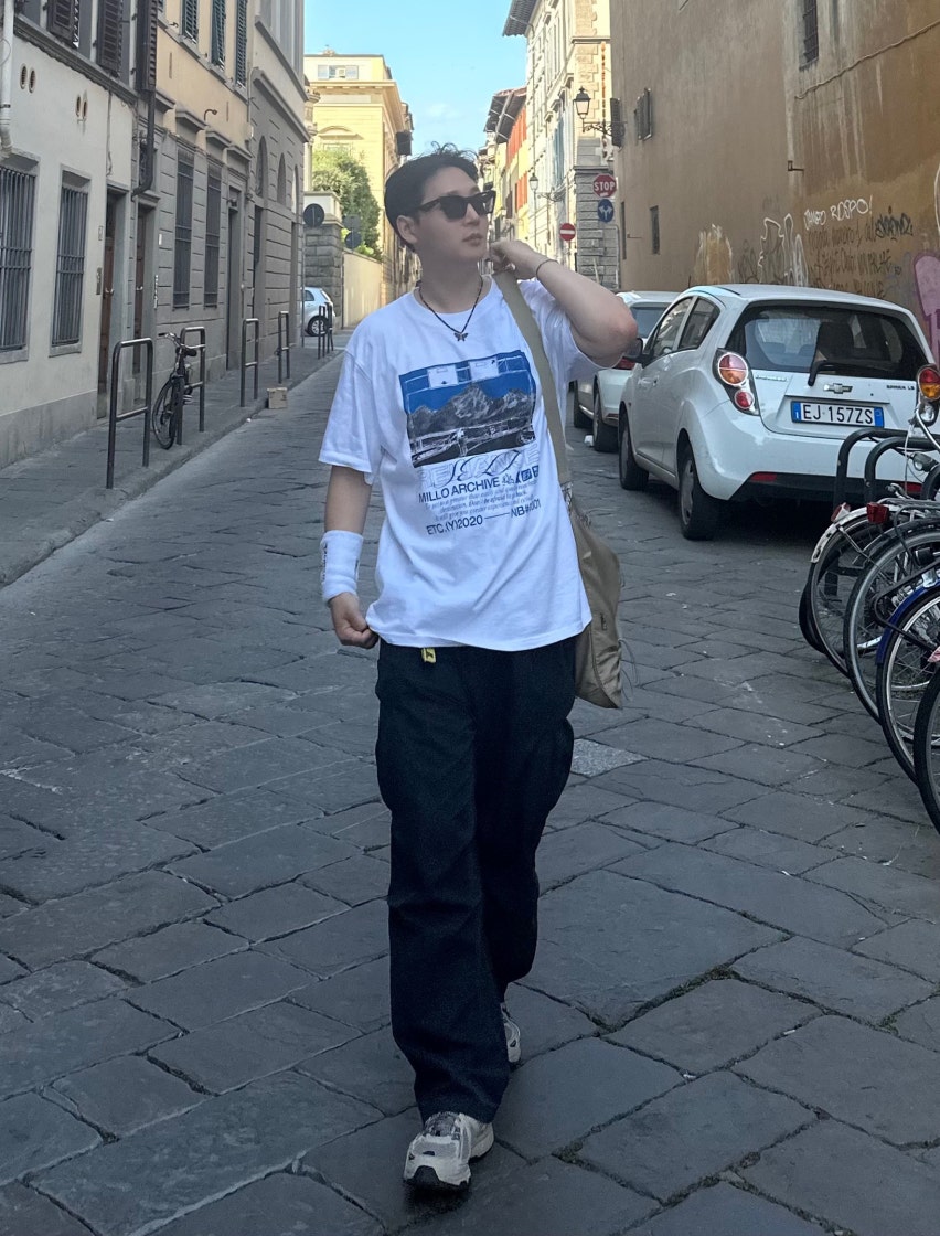 권영후 (@0_hxx_) 님의 게시물 | KREAM