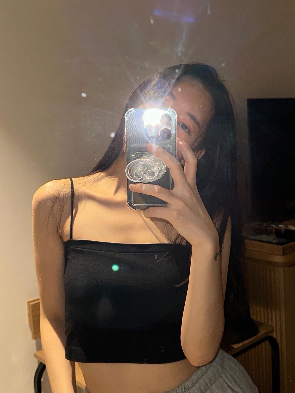 archiving.vi... (@archiving.v...) 님의 게시물 | KREAM