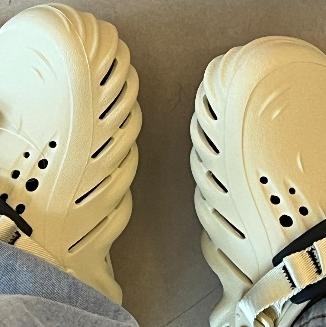 의현조 (@joy_hyun) 님의 게시물 | KREAM