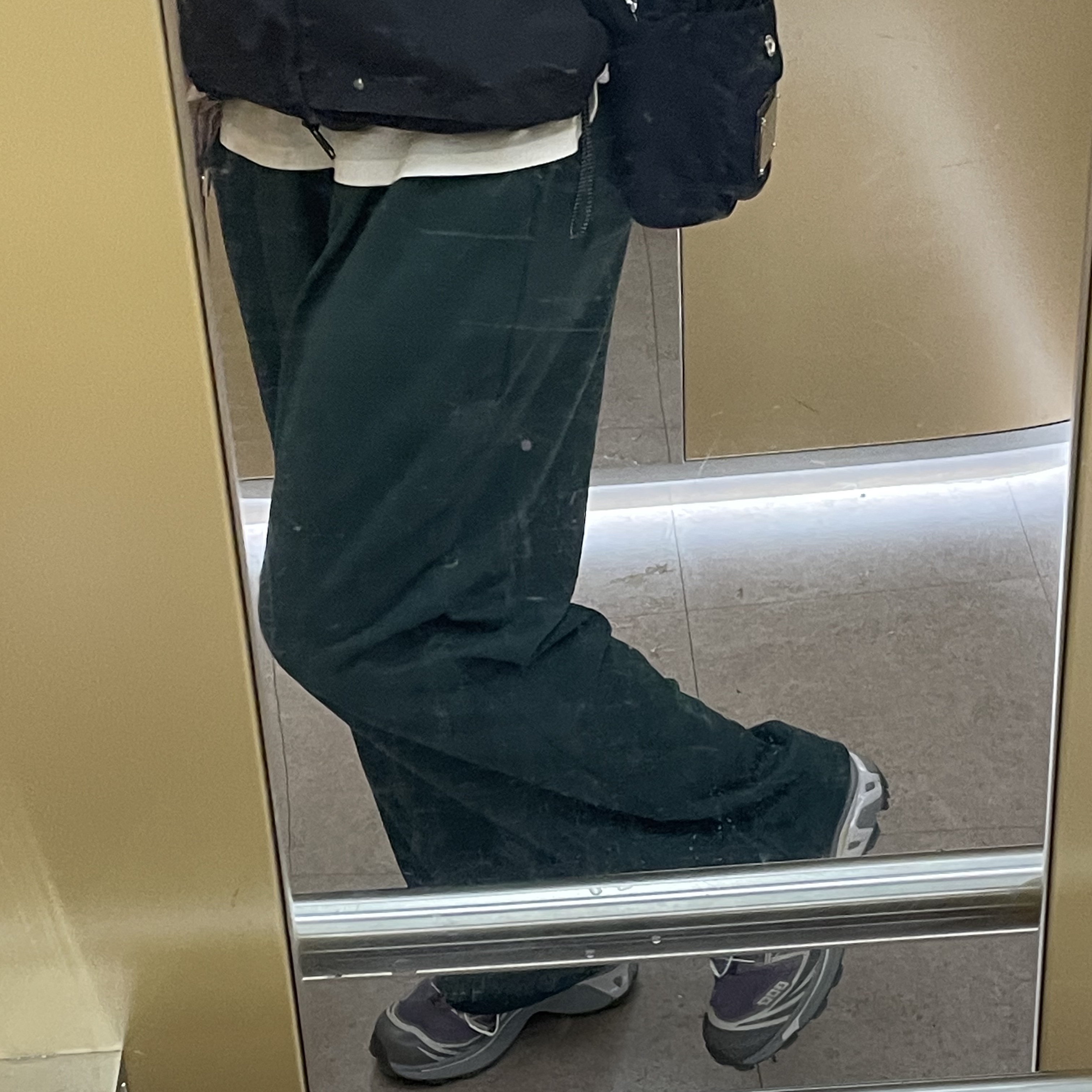 jineee (@jin_eee) 님의 게시물 | KREAM