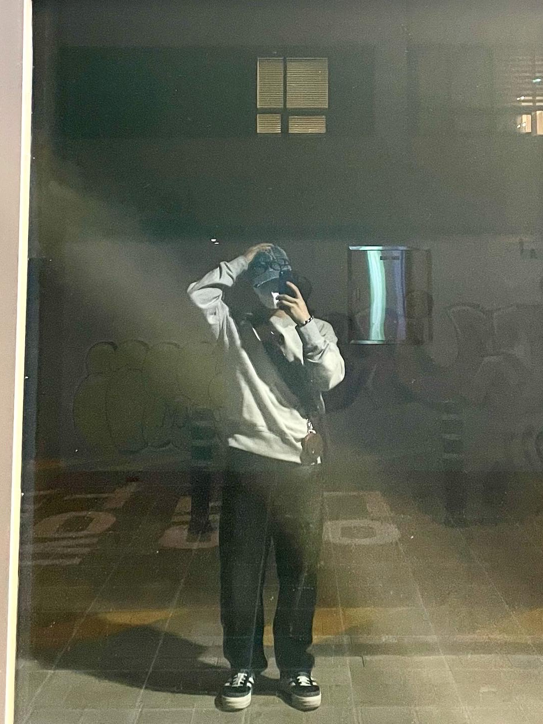 요즘은 잘 안입지만… | KREAM