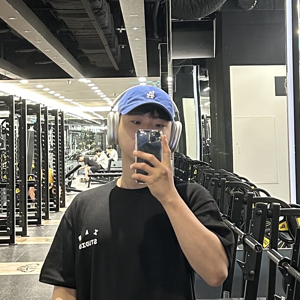 (@se0__ss) 님의 게시물 | KREAM