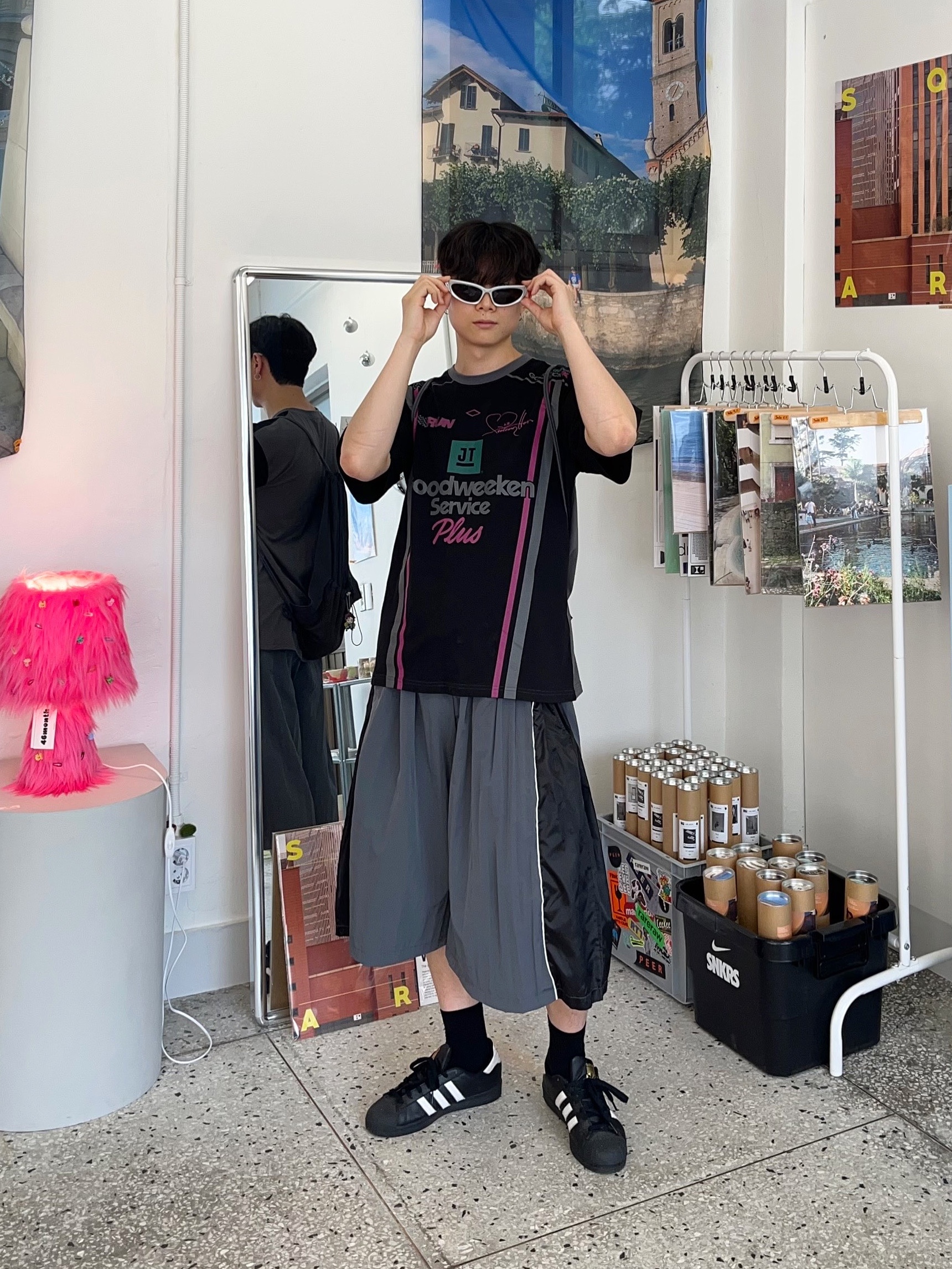 선글라스는 촬영용 @o_ob_jun | KREAM