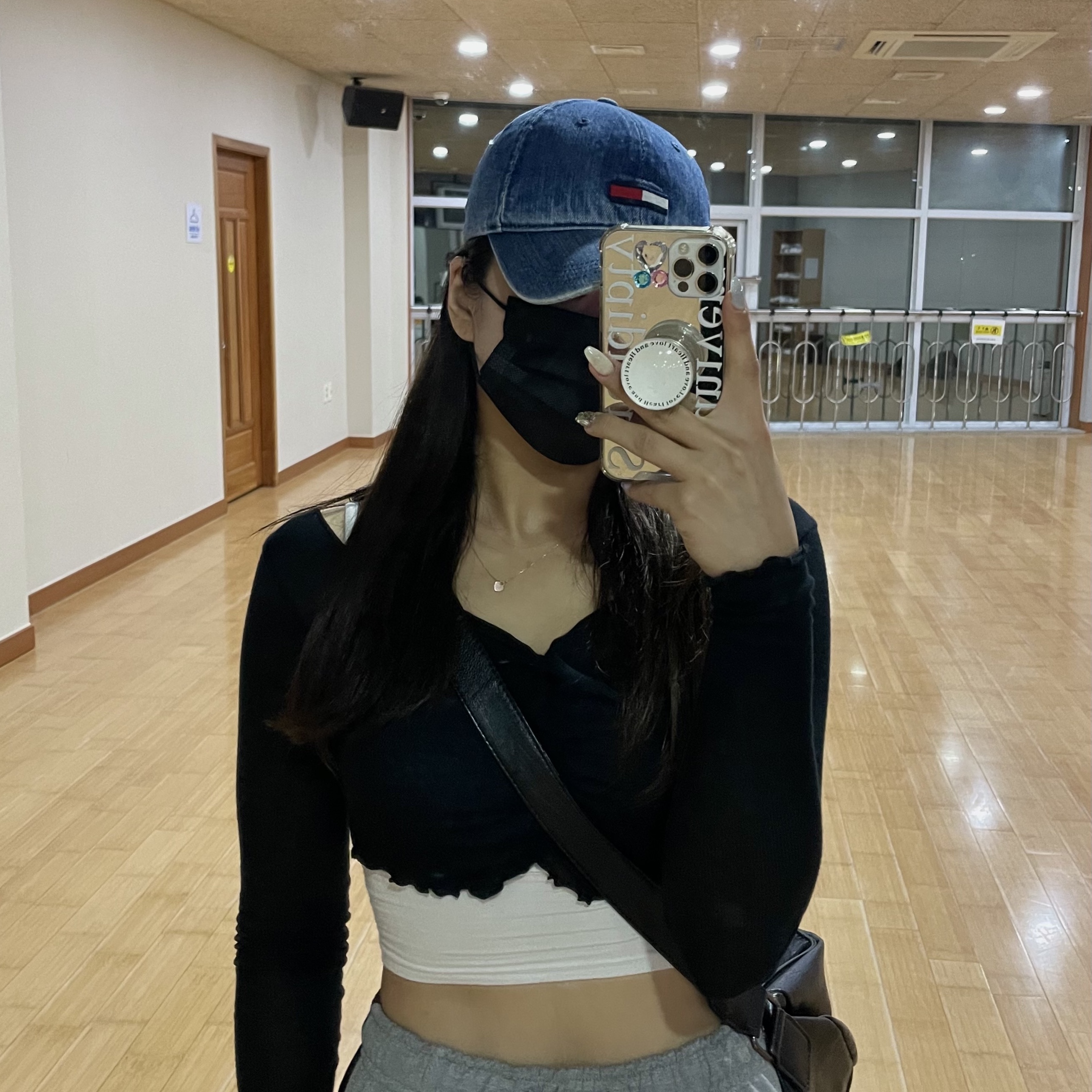 서갱 (@seo.gang) 님의 게시물 | KREAM