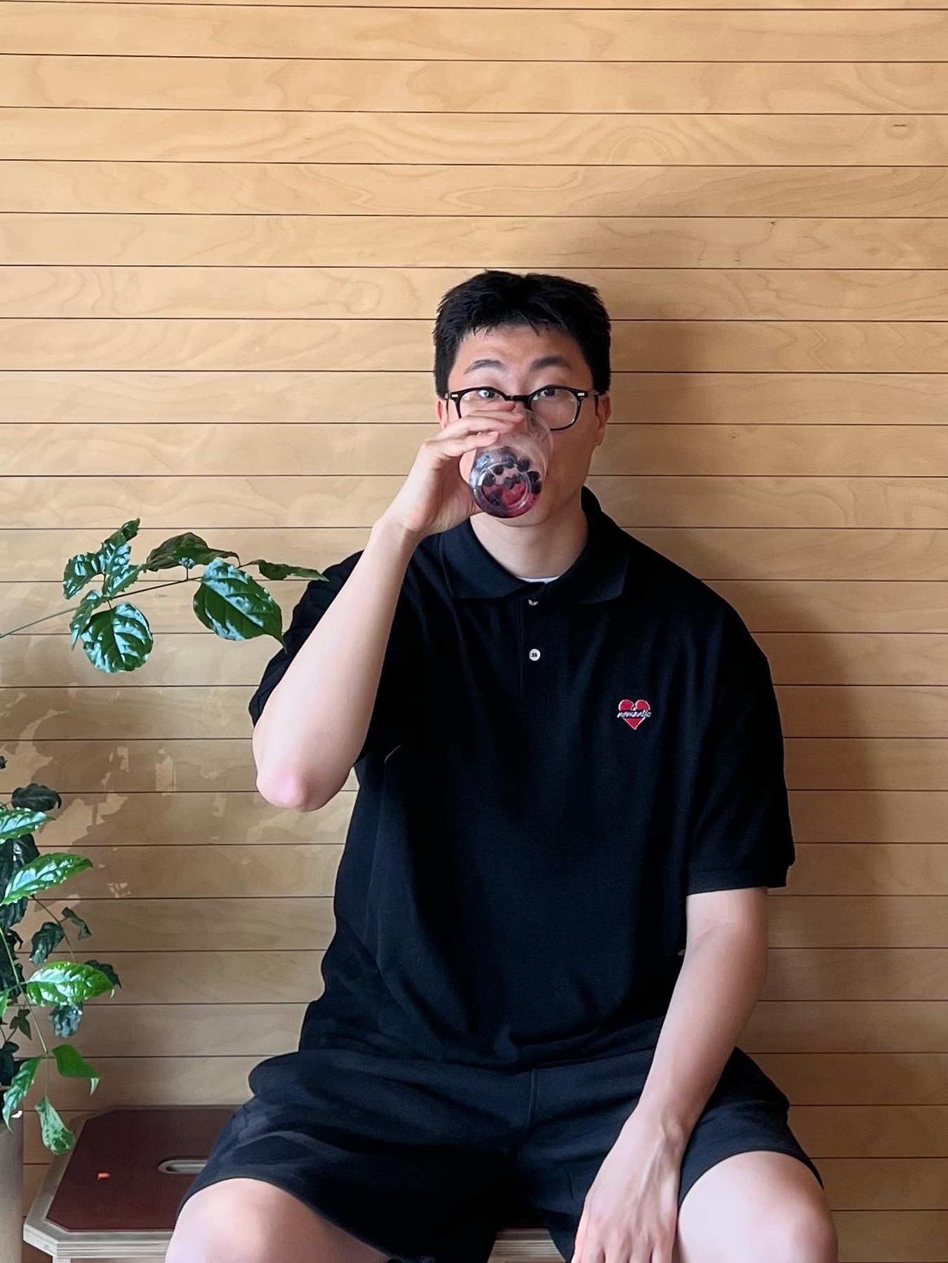 진 (@jin_dori_2) 님의 게시물 | KREAM