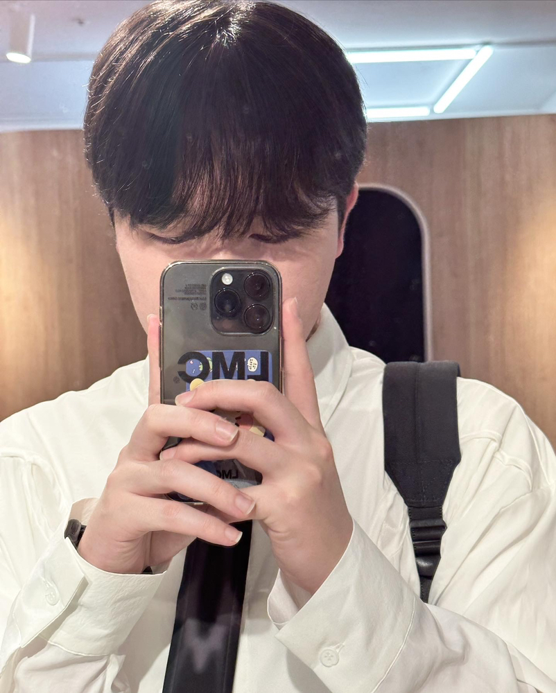 임성범 (@is_you_dawn) 님의 게시물 | KREAM