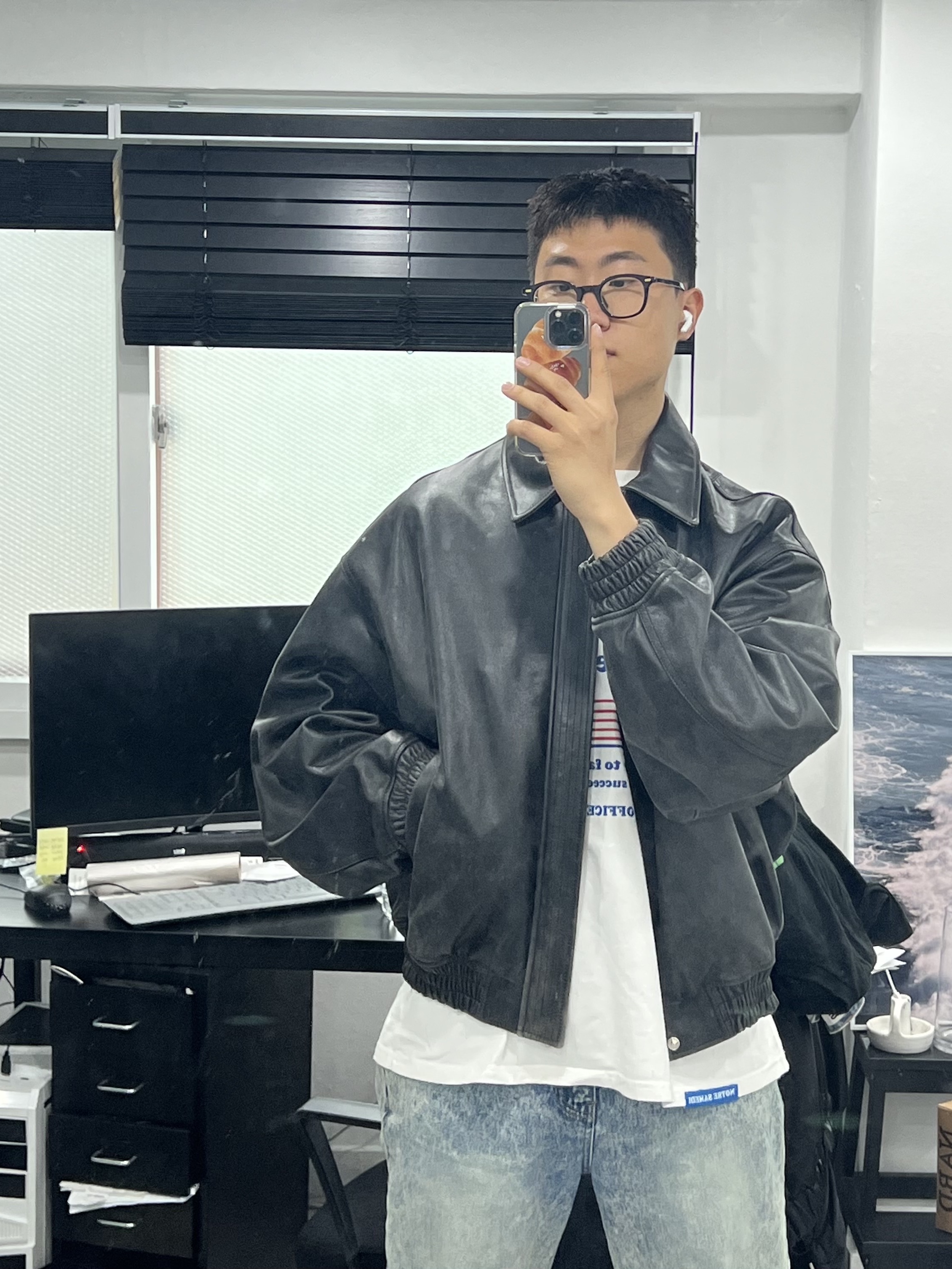 진 (@jin_dori_2) 님의 게시물 | KREAM