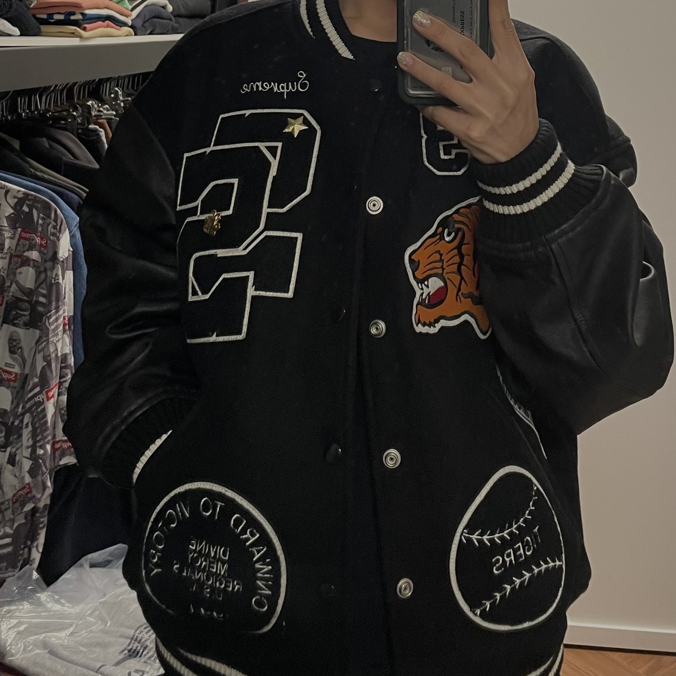 뚠띠부부 (@ddunddi) 님의 게시물 | KREAM