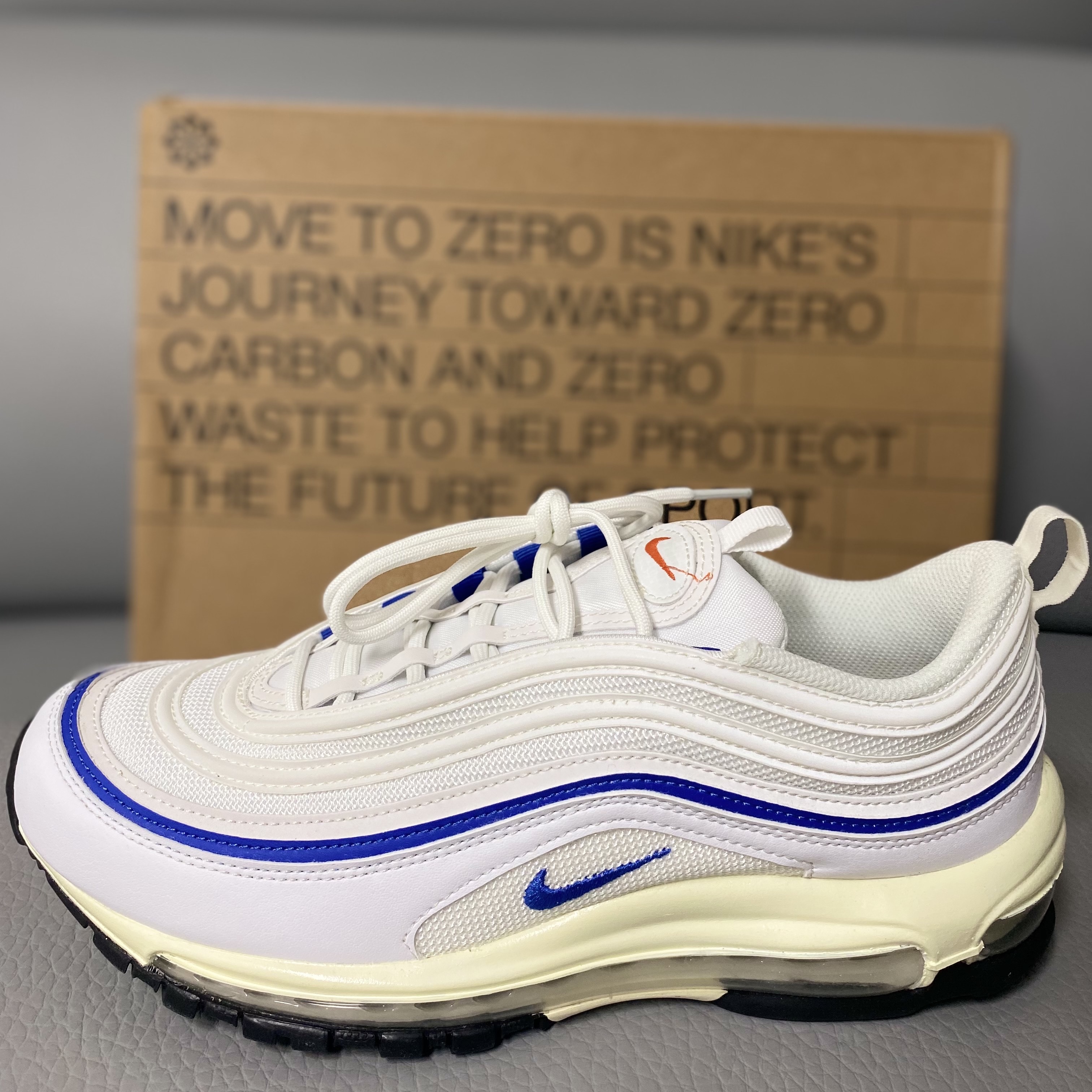 One (@steamheader) 님의 게시물 | KREAM