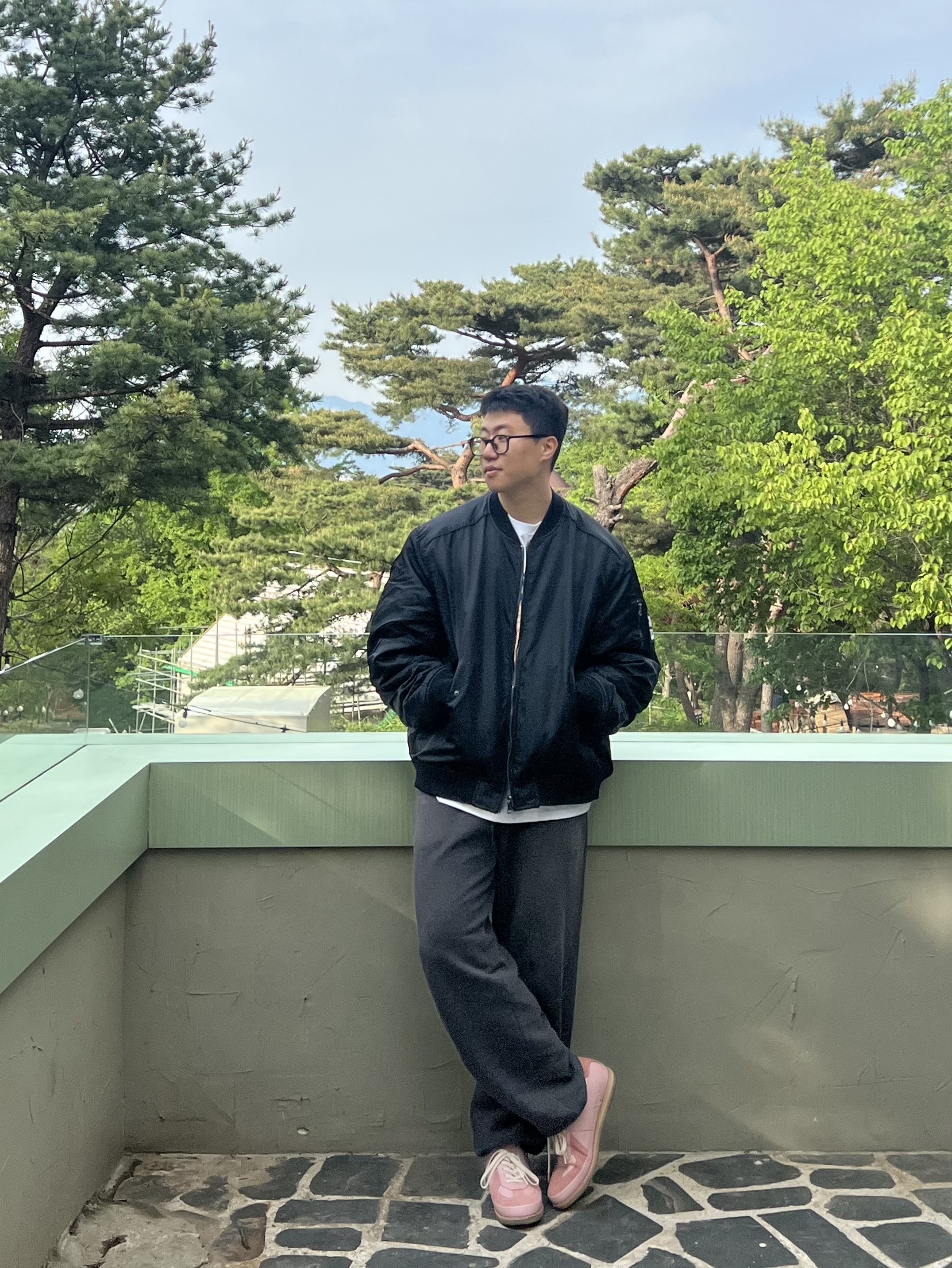 진 (@jin_dori_2) 님의 게시물 | KREAM