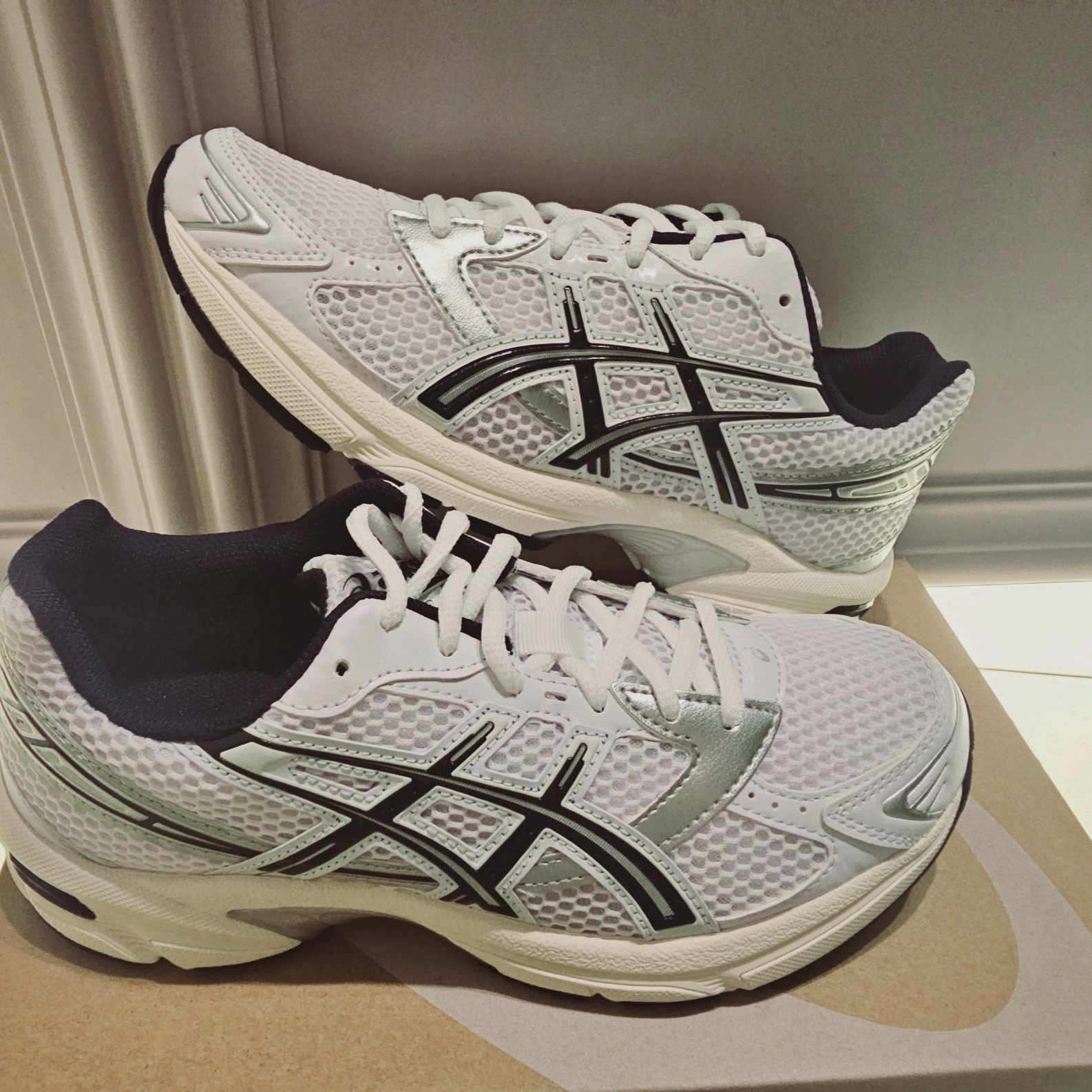 gkrhkdrlf1 (@hggil) 님의 게시물 | KREAM