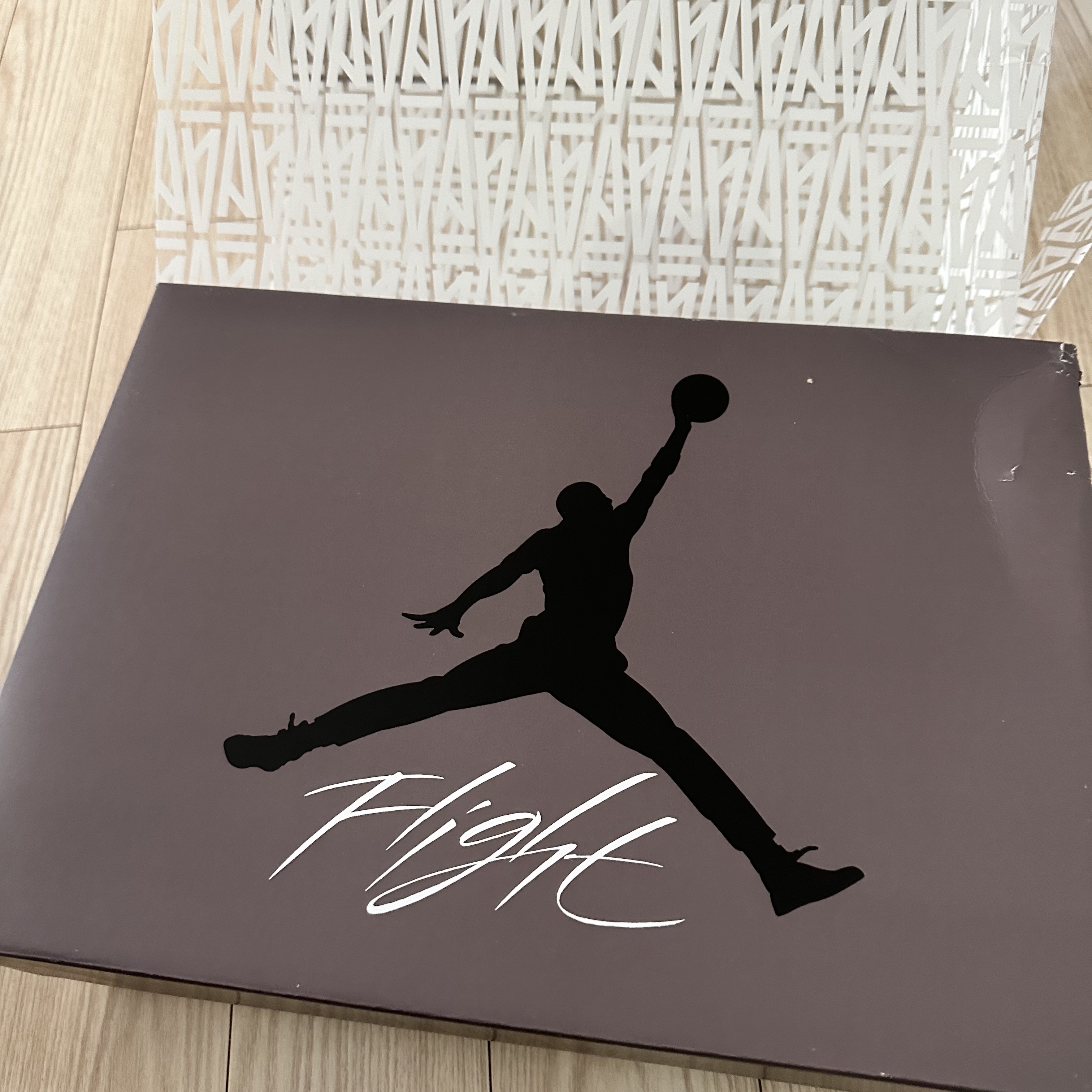 뿅 (@overrrun) 님의 게시물 | KREAM