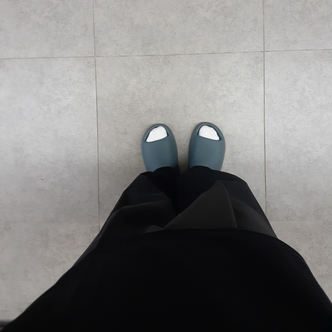 (@macaronron) 님의 게시물 | KREAM