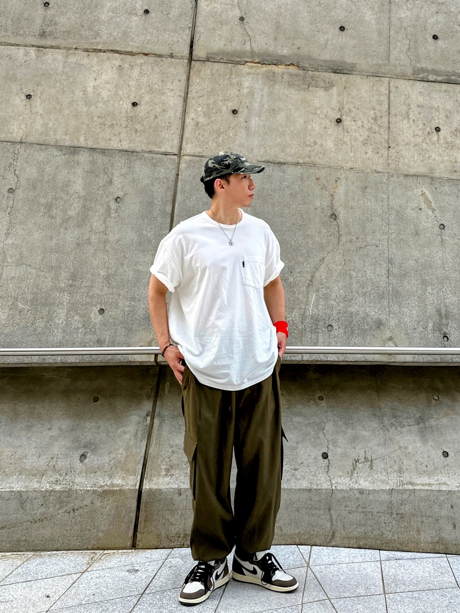 떤 더 (@you_are_so_far) 님의 게시물 | KREAM