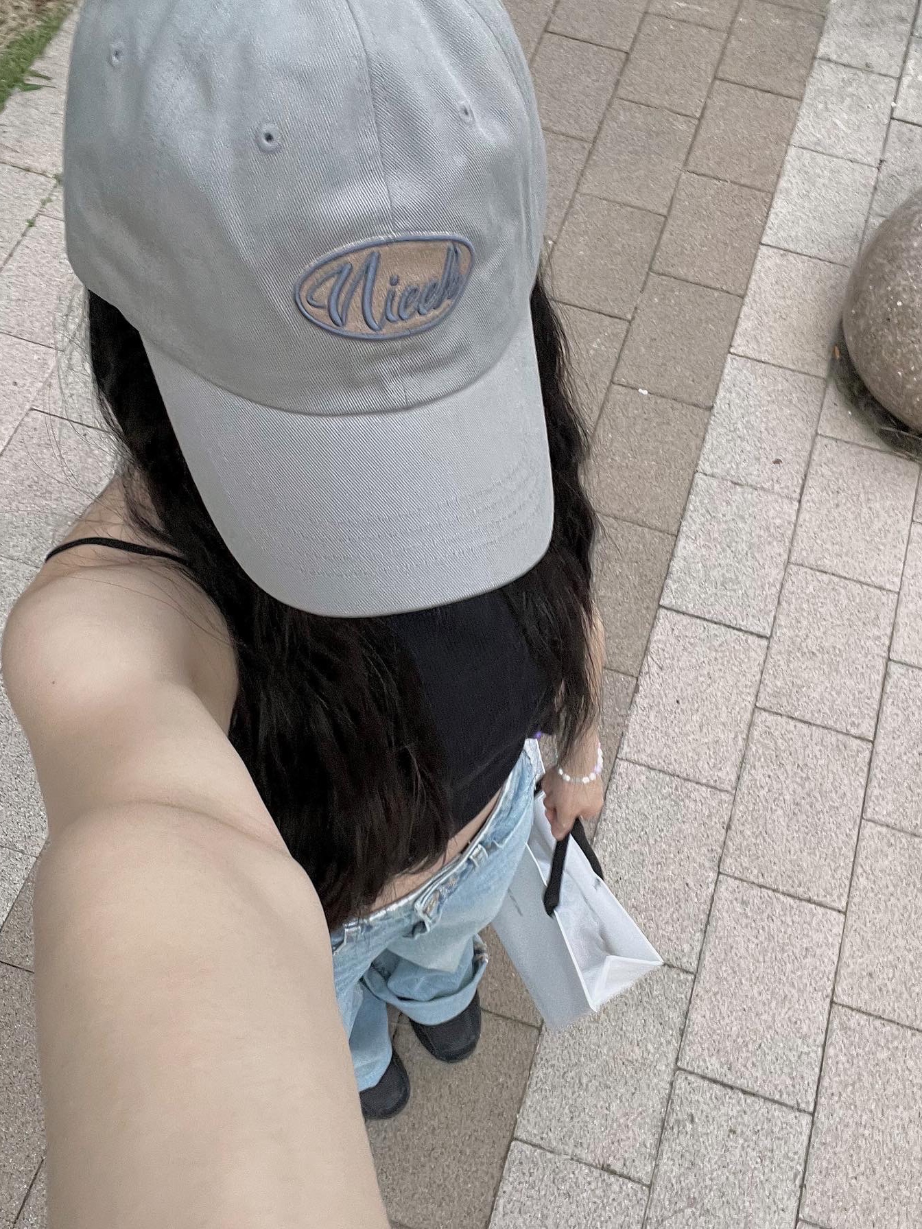 휘뚜루마뚜루 볼캡이 짱이야 | KREAM