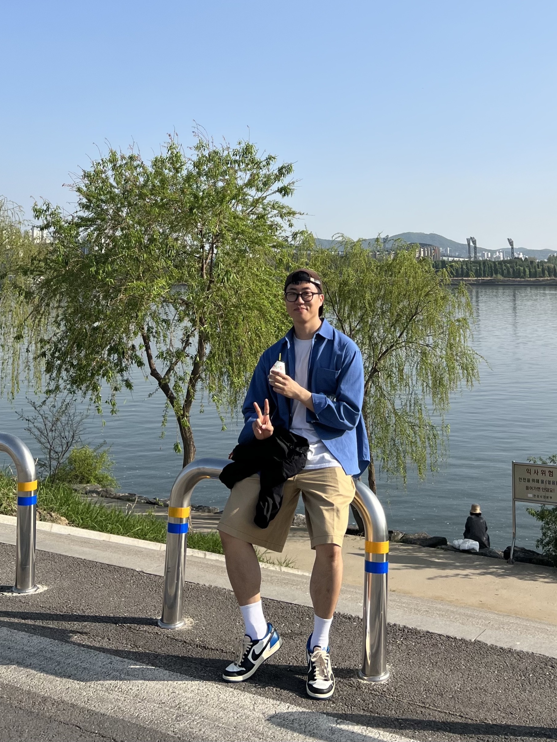 진 (@jin_dori_2) 님의 게시물 | KREAM