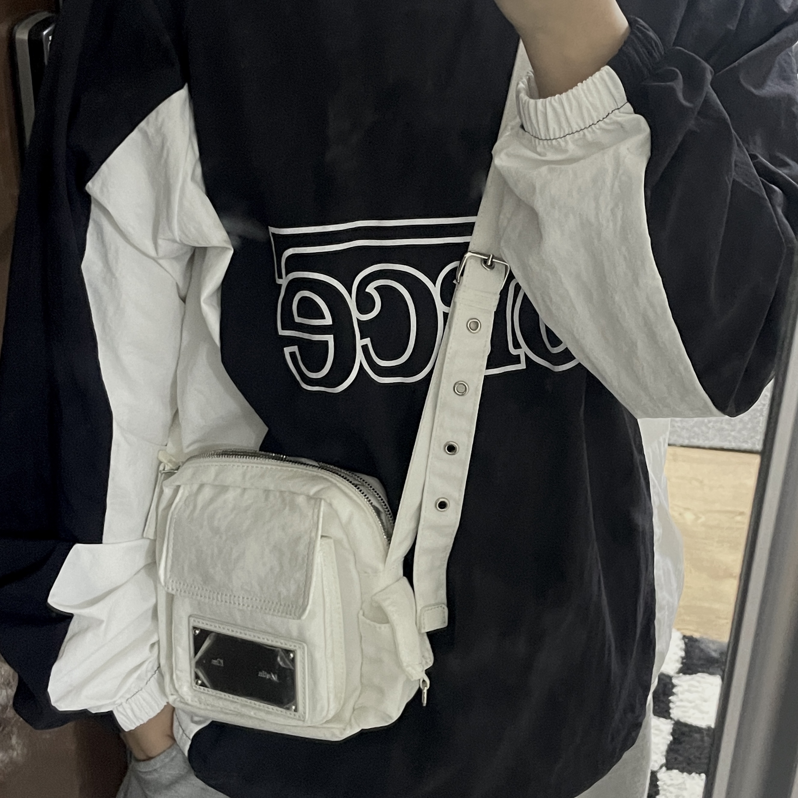 💭 (@bczte) 님의 게시물 | KREAM