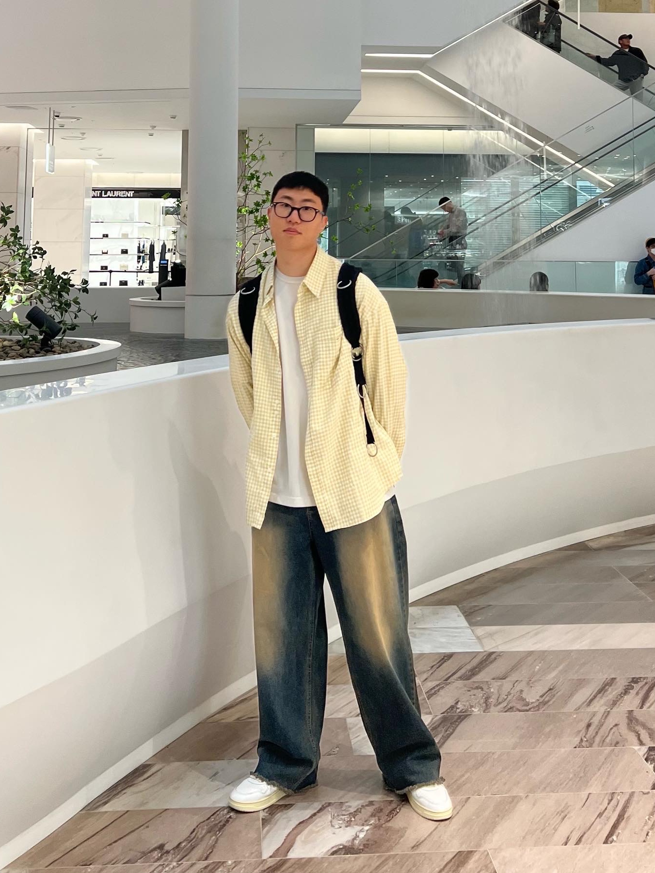 진 (@jin_dori_2) 님의 게시물 | KREAM