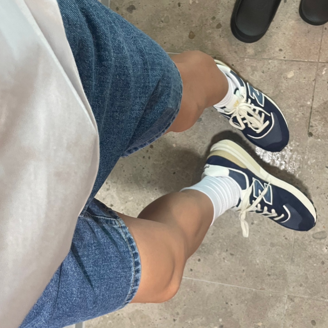 574 귀염둥이 | KREAM