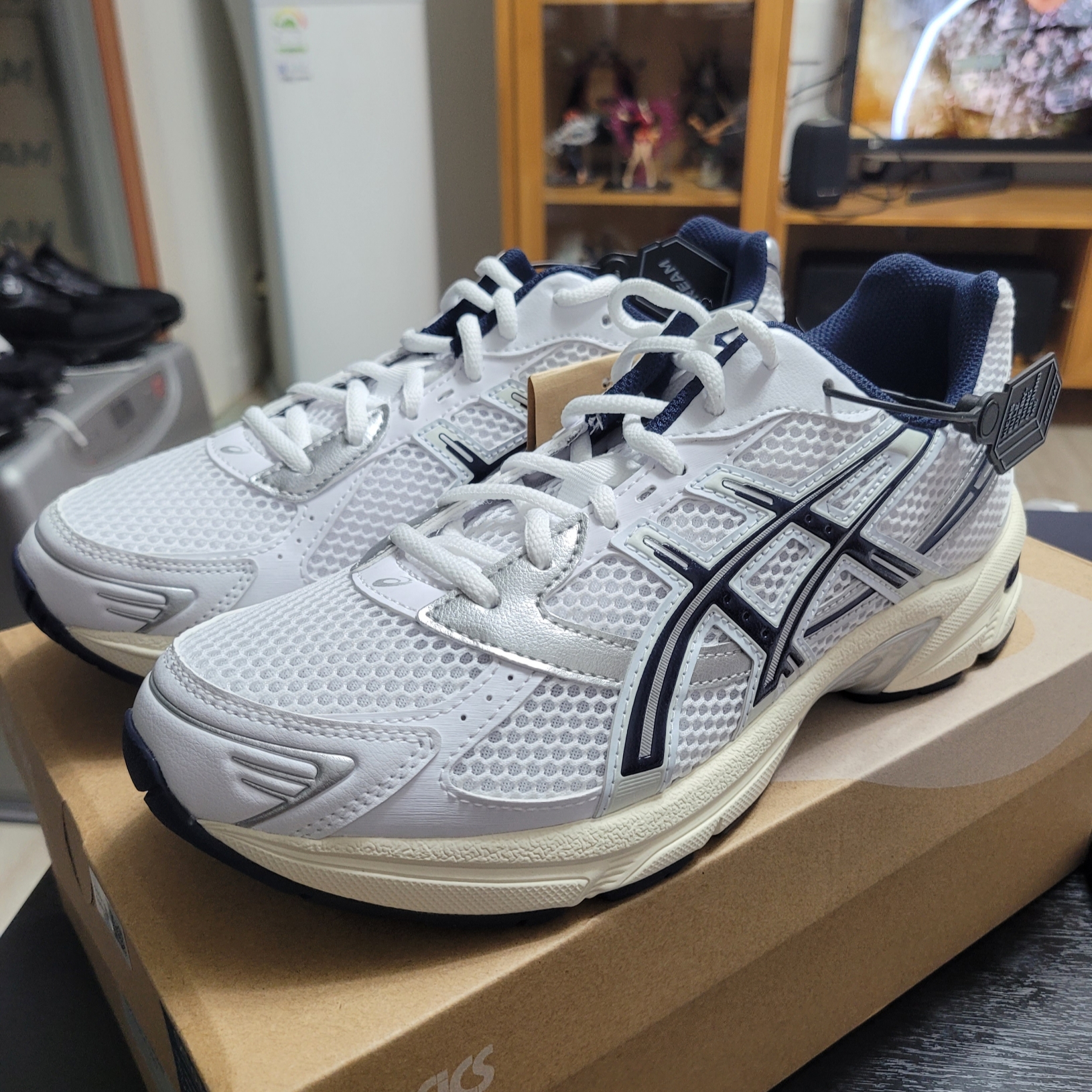 이재홍 (@hong3023) 님의 게시물 | KREAM