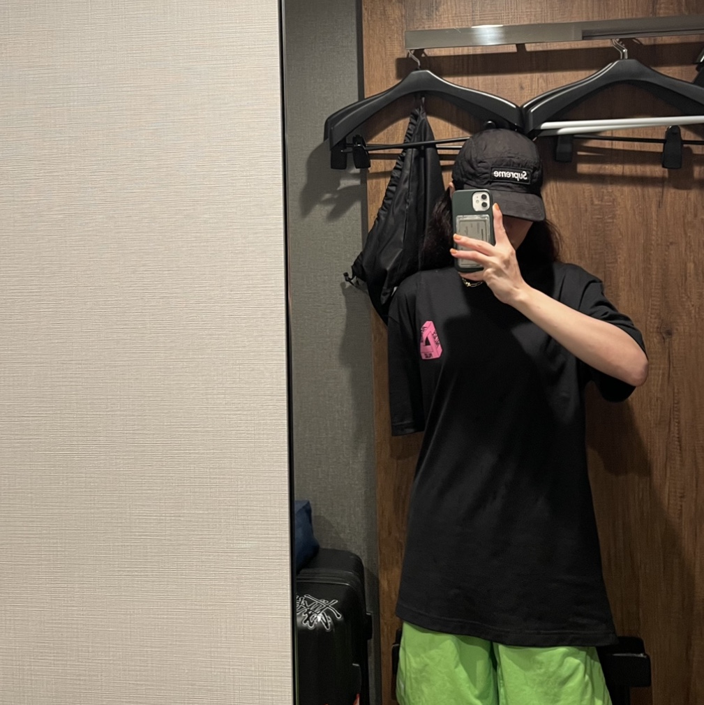 뚠띠부부 (@ddunddi) 님의 게시물 | KREAM