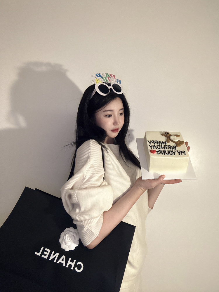 당잉 (@jd7vc2) 님의 게시물 | KREAM