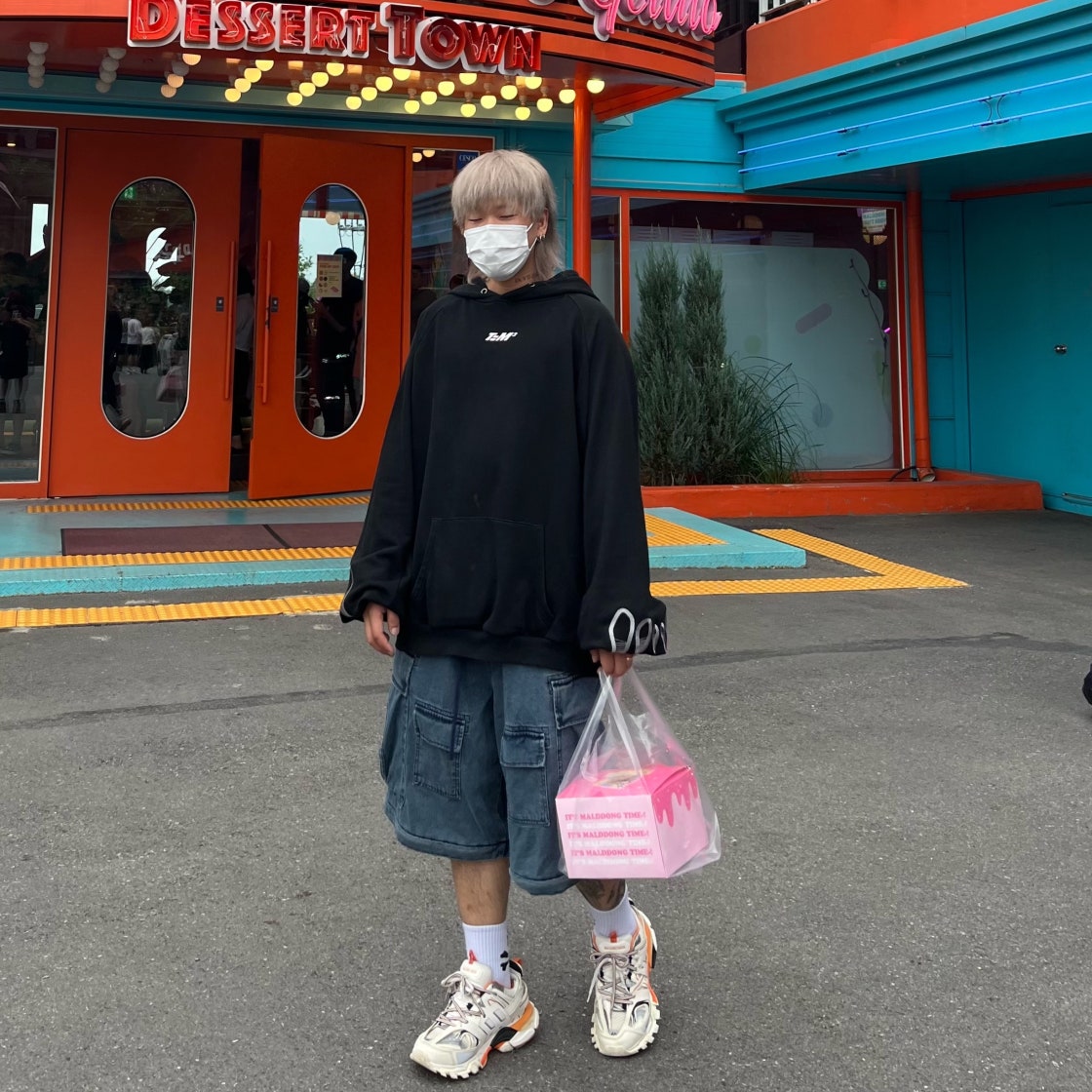 징기 (@jingy) 님의 게시물 | KREAM