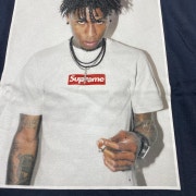 슈프림 NBA 영보이 티셔츠 네이비 - 23FW | KREAM