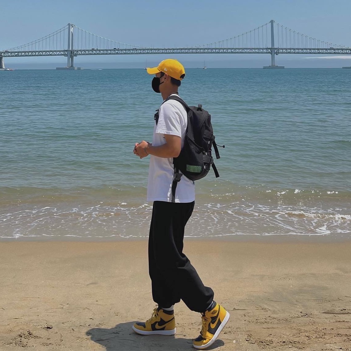 생크림 (@sin_star___) 님의 게시물 | KREAM