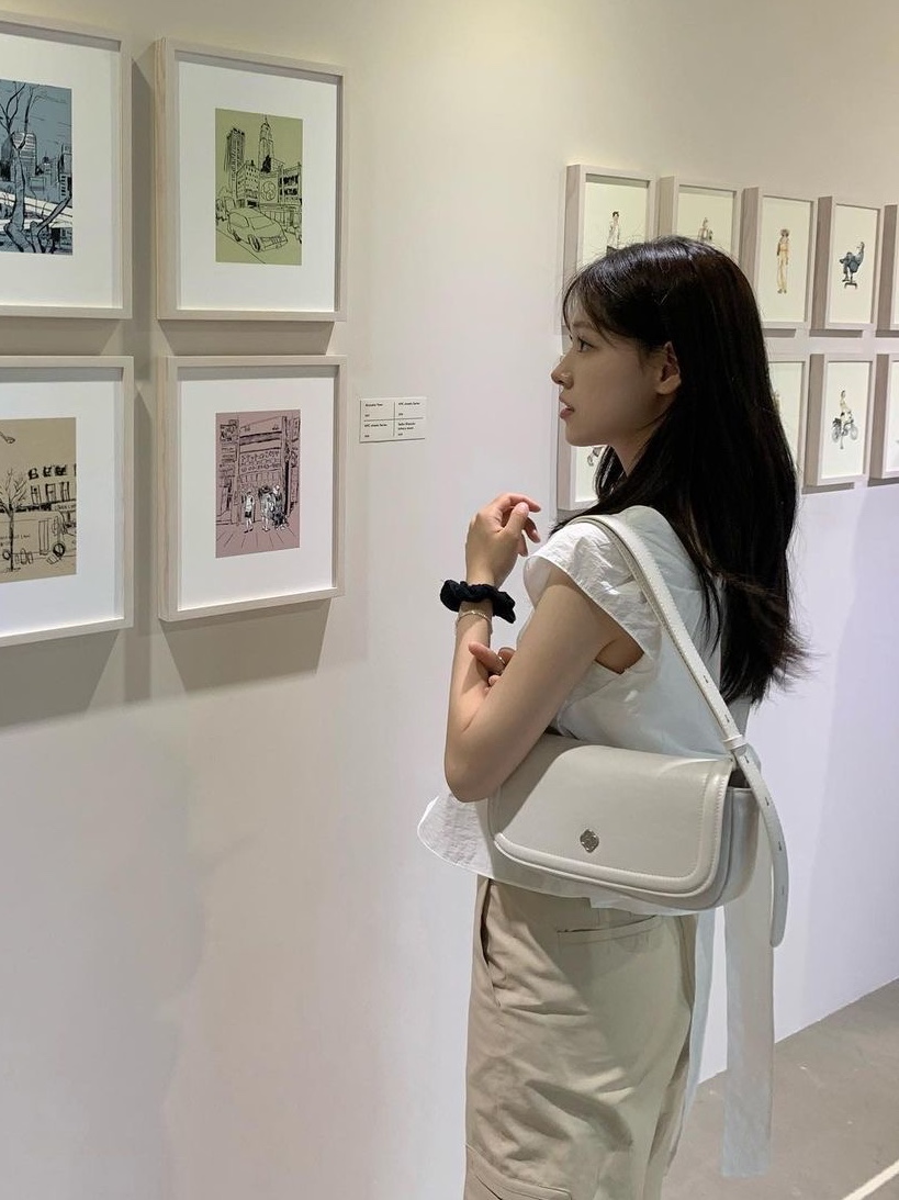 Yuppie (@archive_eve...) 님의 게시물 | KREAM