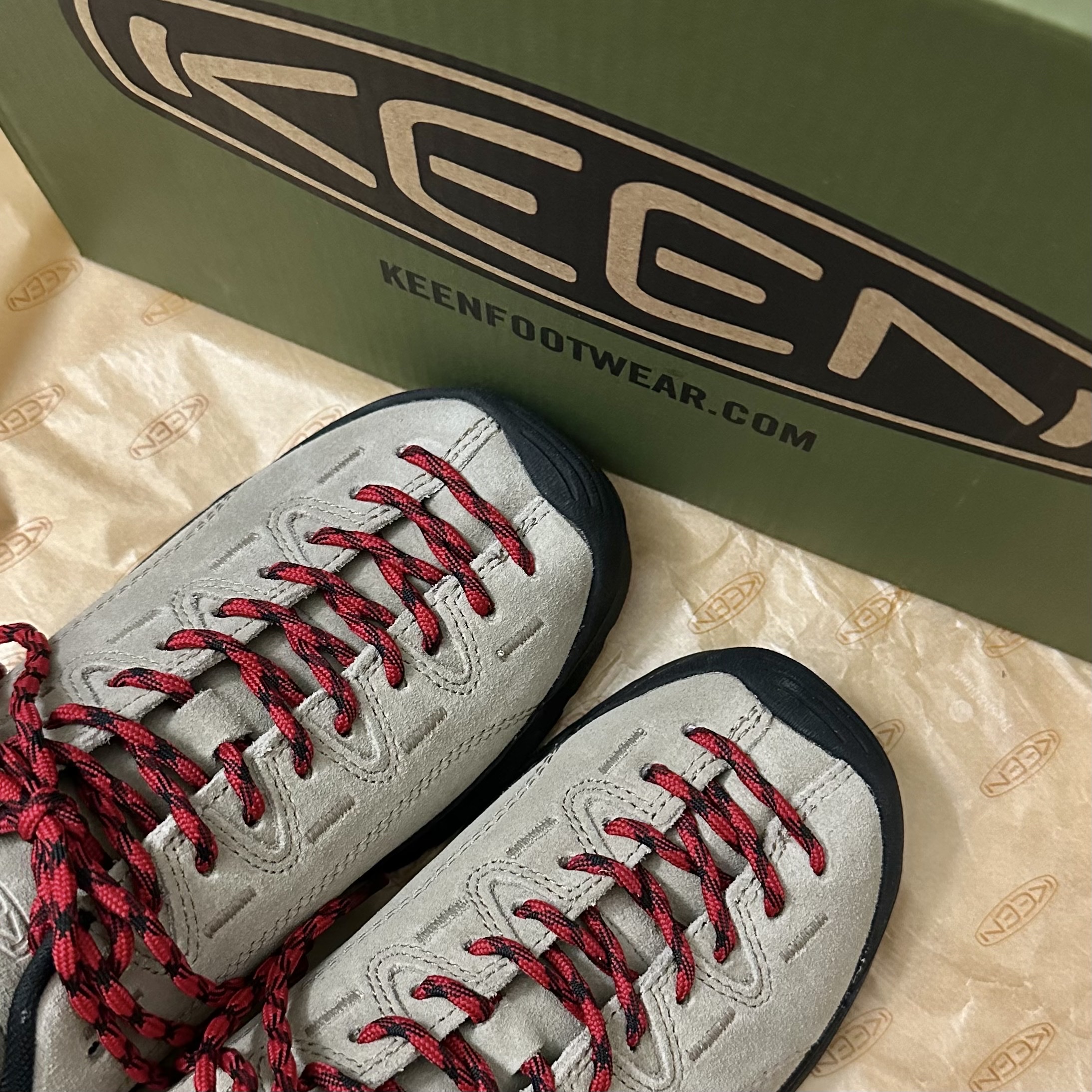 조련 (@jo_ryeon) 님의 게시물 | KREAM