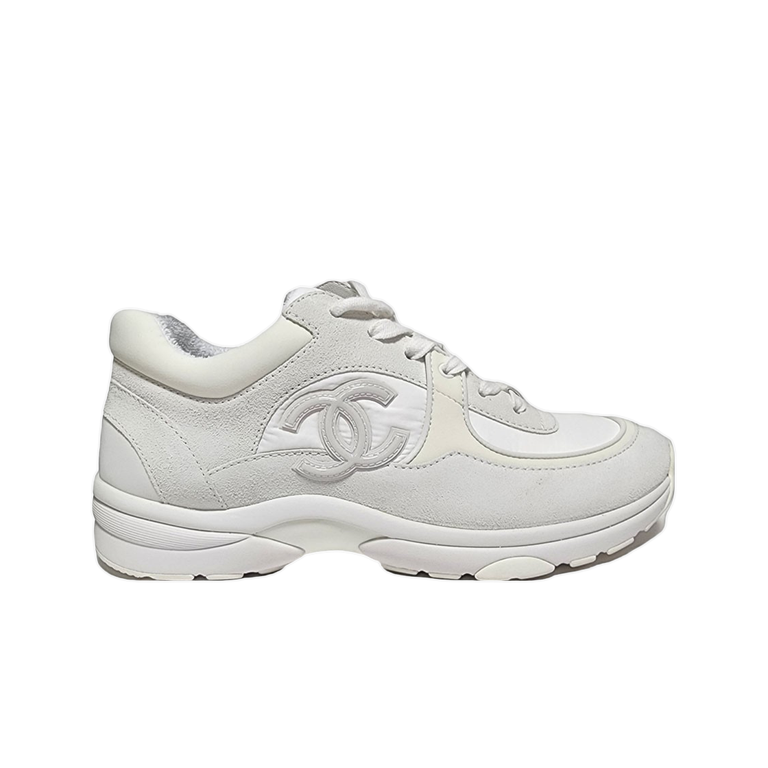 샤넬 믹스드 파이버 스니커즈 카프스킨 & 화이트 | Chanel | KREAM
