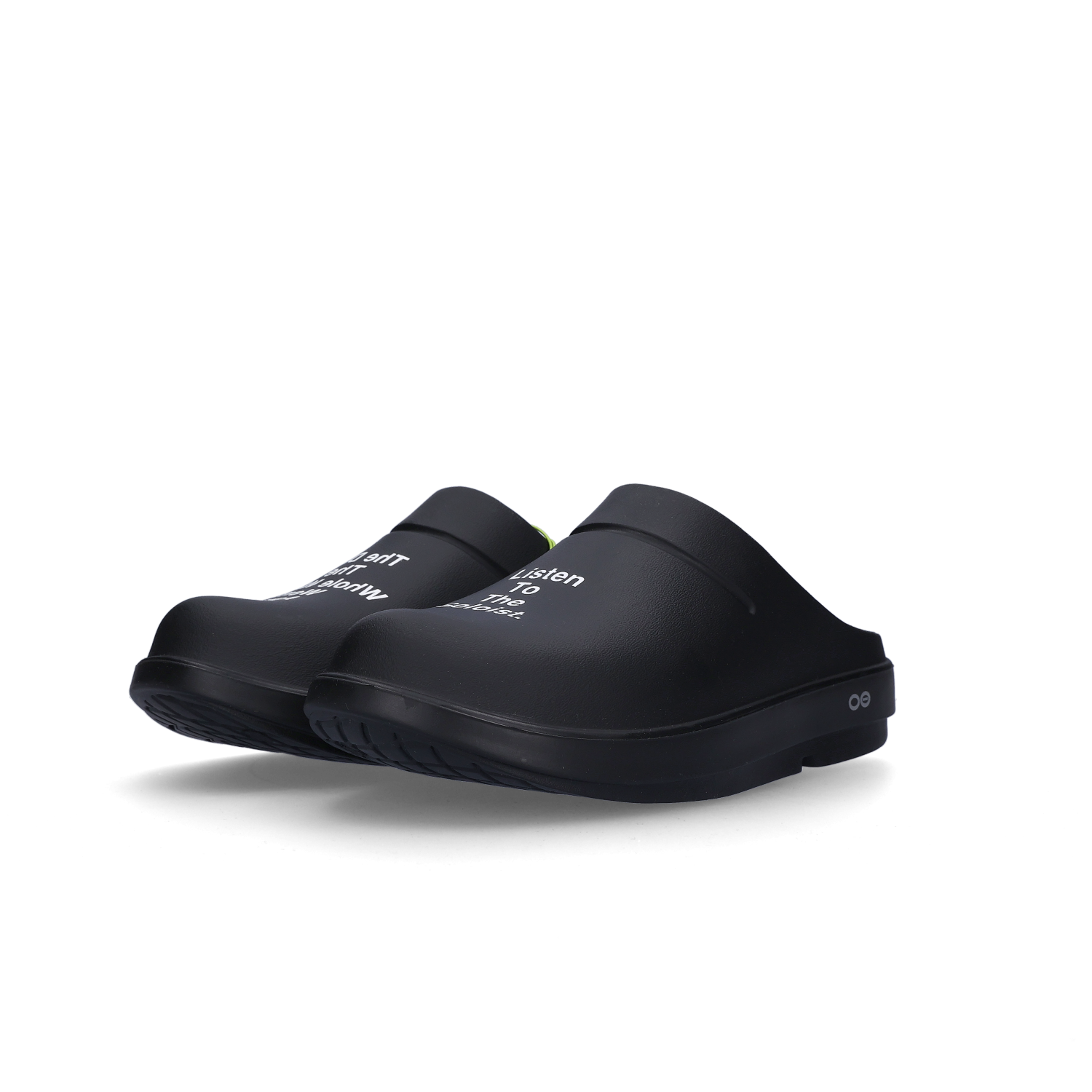 우포스 x 타카히로미야시타 더 솔로이스트 더 데이 더 홀 월드 웬 어웨이 클로그 블랙 | KREAM