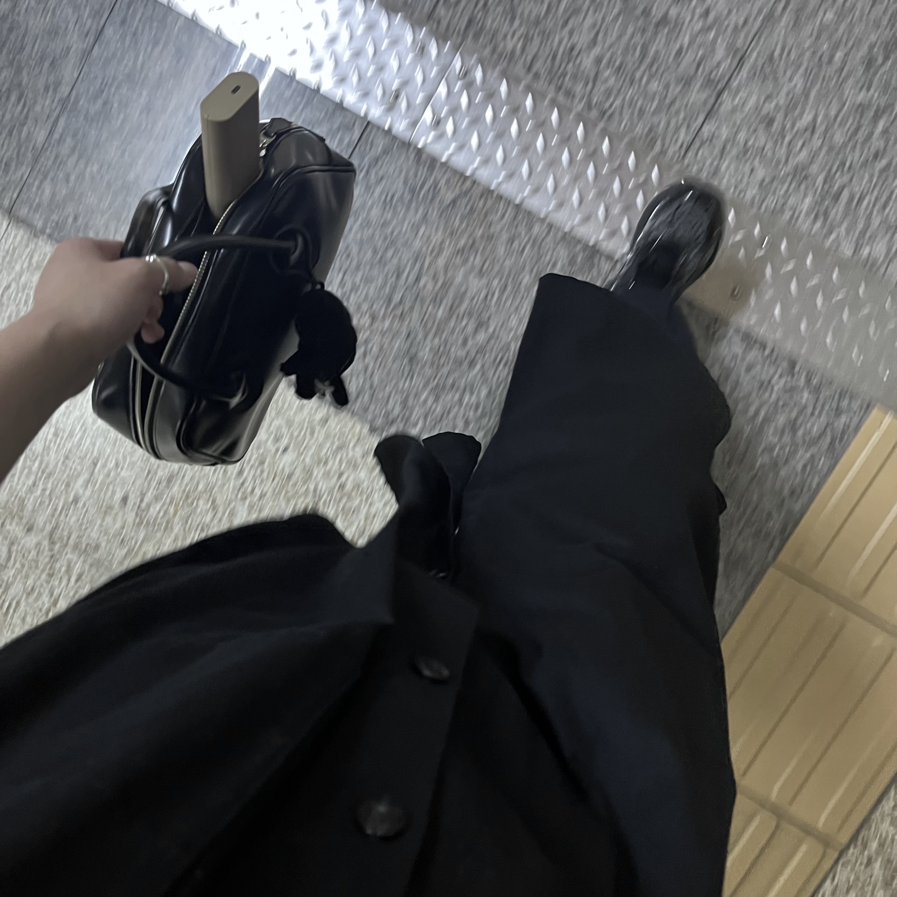 매지 (@leemezzi) 님의 게시물 | KREAM