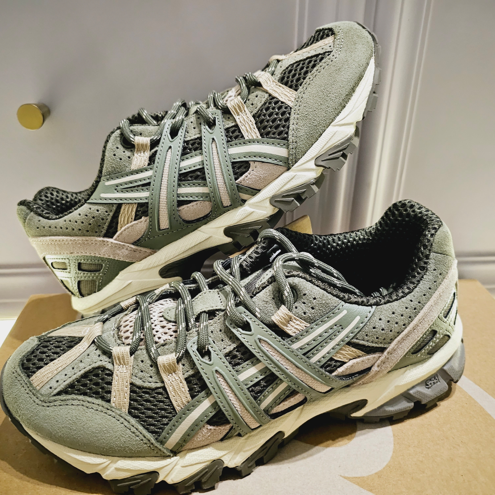 gkrhkdrlf1 (@hggil) 님의 게시물 | KREAM