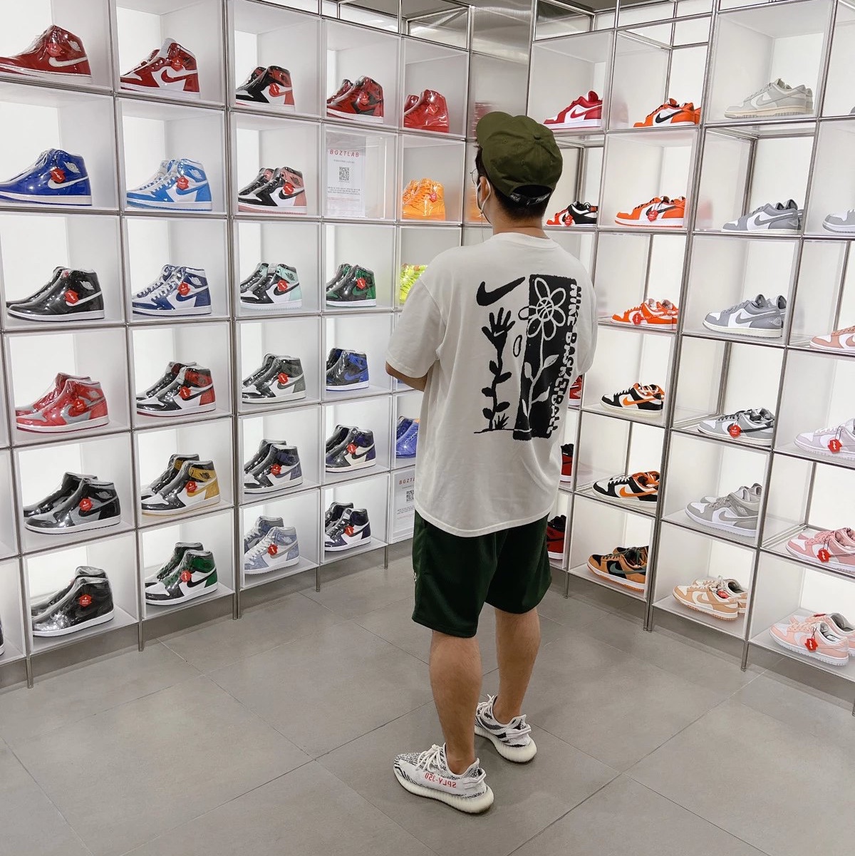 6q5w2qx2kk (@82828b) 님의 게시물 | KREAM