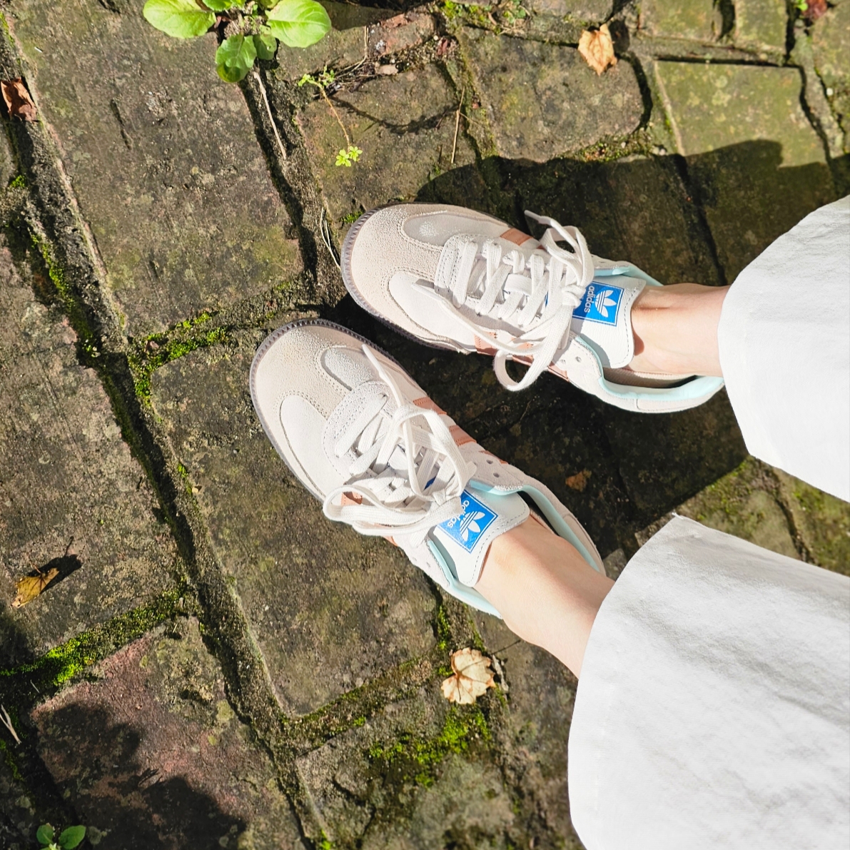 발볼없음 230사이즈 정사이즈🫠 | KREAM