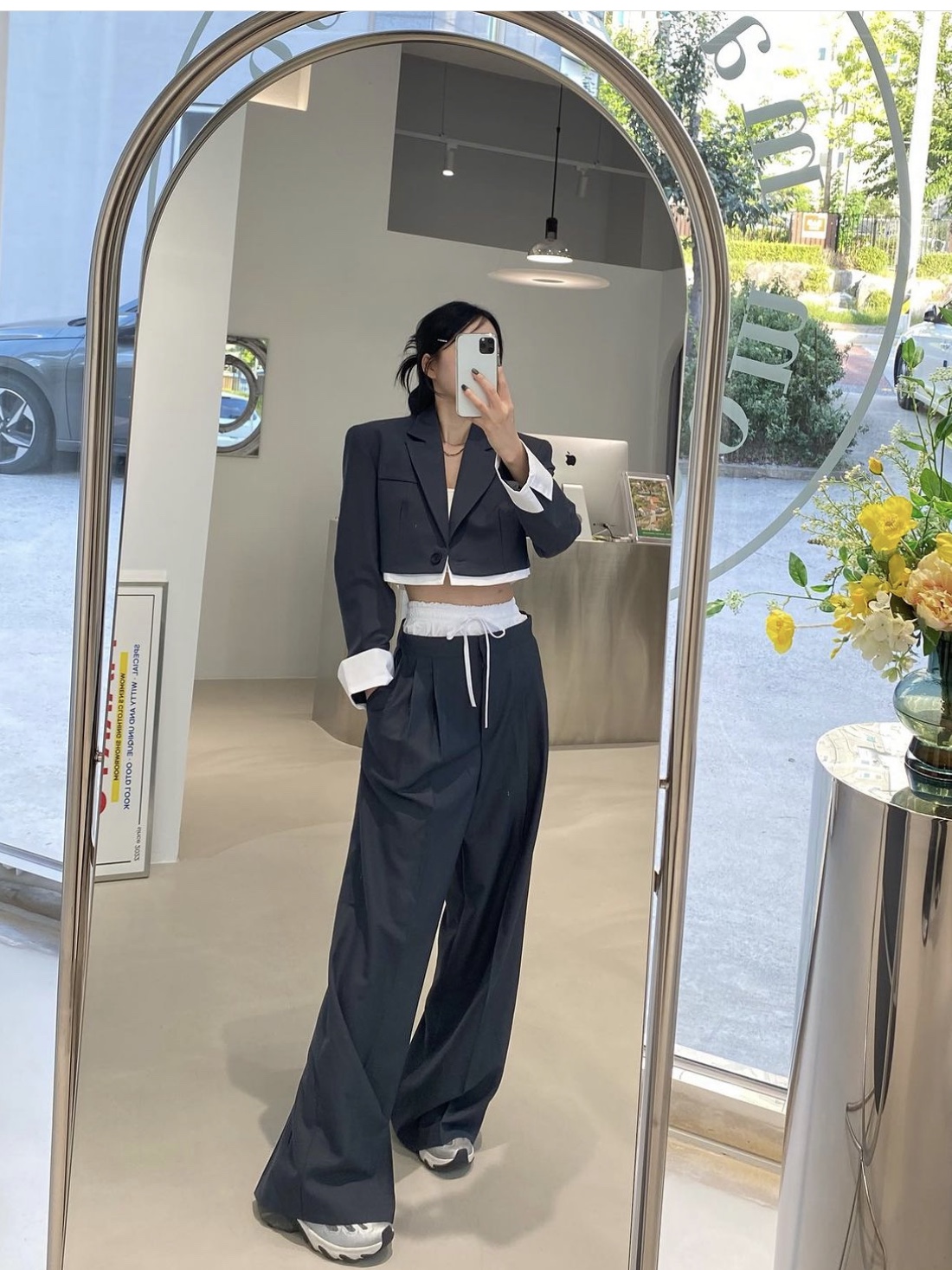 (@look_ko) 님의 게시물 | KREAM