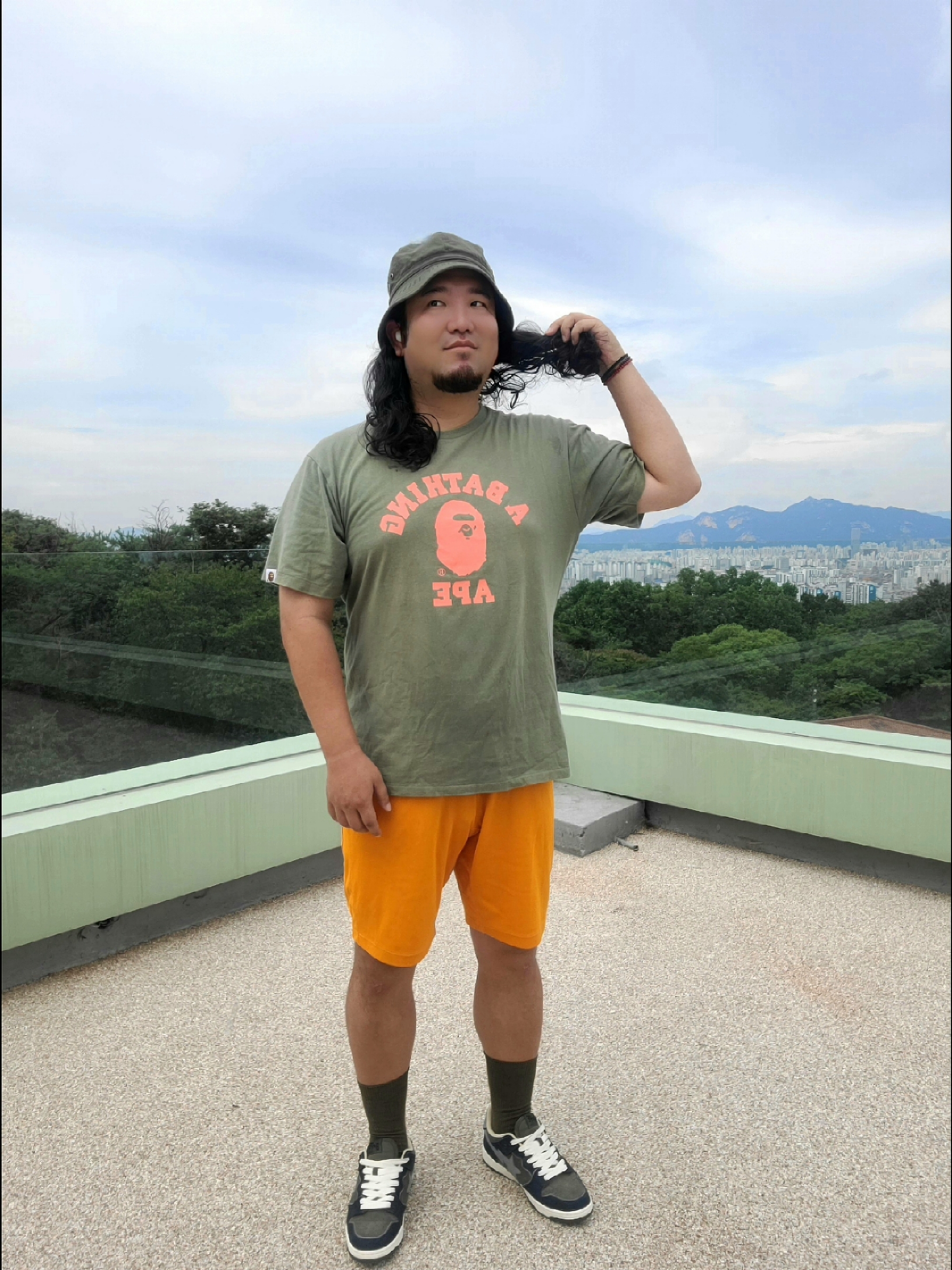 #옷이_작아진건가 해시태그 STYLE | KREAM