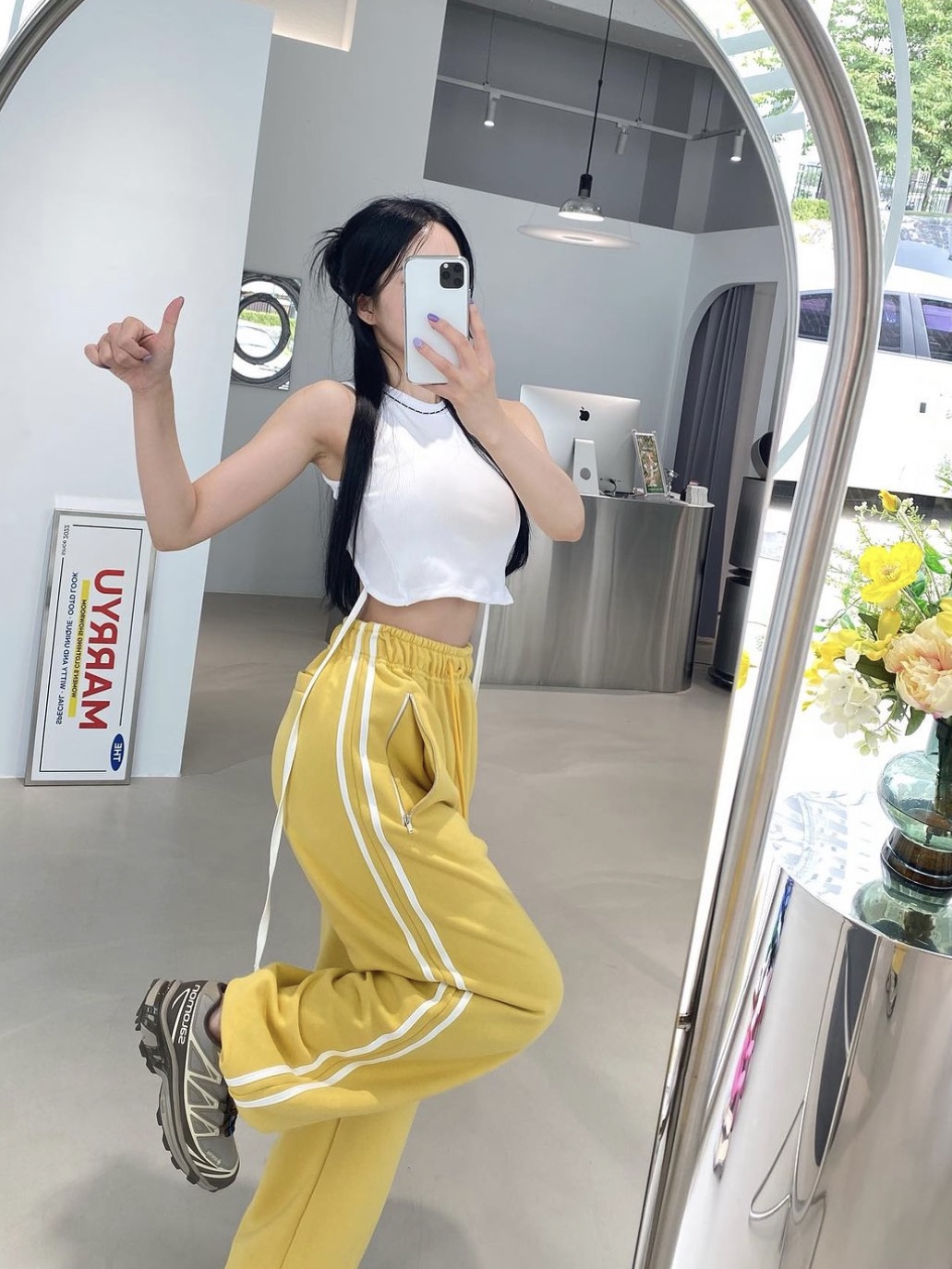 (@look_ko) 님의 게시물 | KREAM