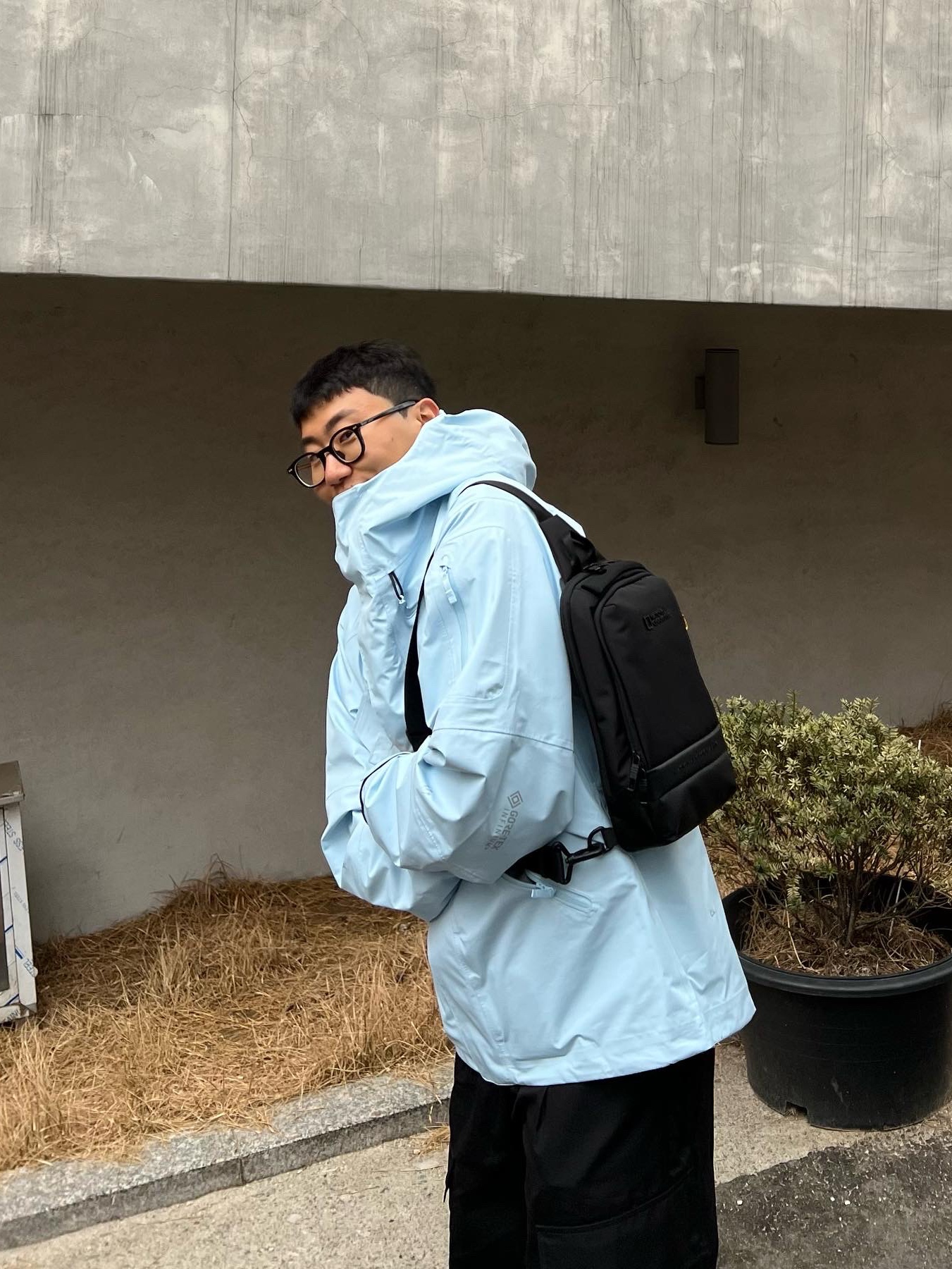 진 (@jin_dori_2) 님의 게시물 | KREAM