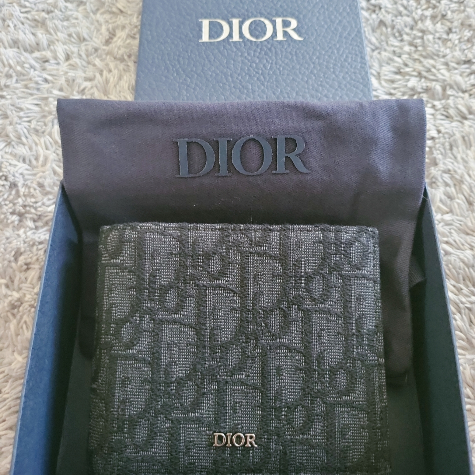 176/74/260 (@b10054) 님의 게시물 | KREAM