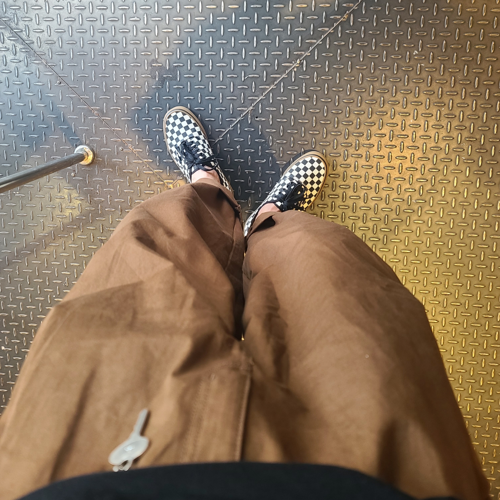 인간 (@radiant____) 님의 게시물 | KREAM