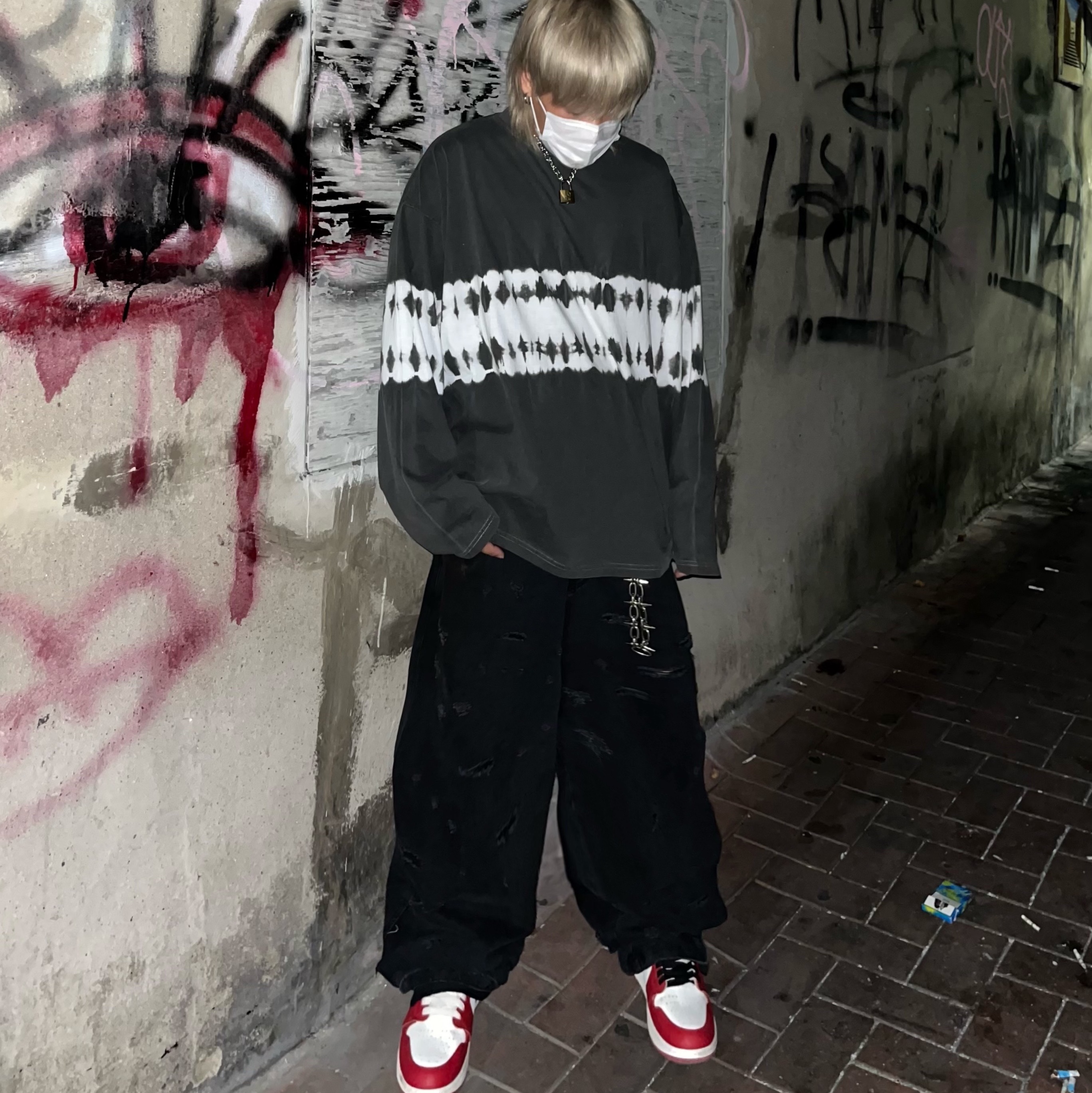 징기 (@jingy) 님의 게시물 | KREAM